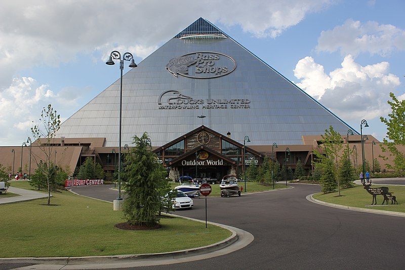 Gallery of 10 Contemporary Buildings Inspired by the Egyptian Pyramid ...