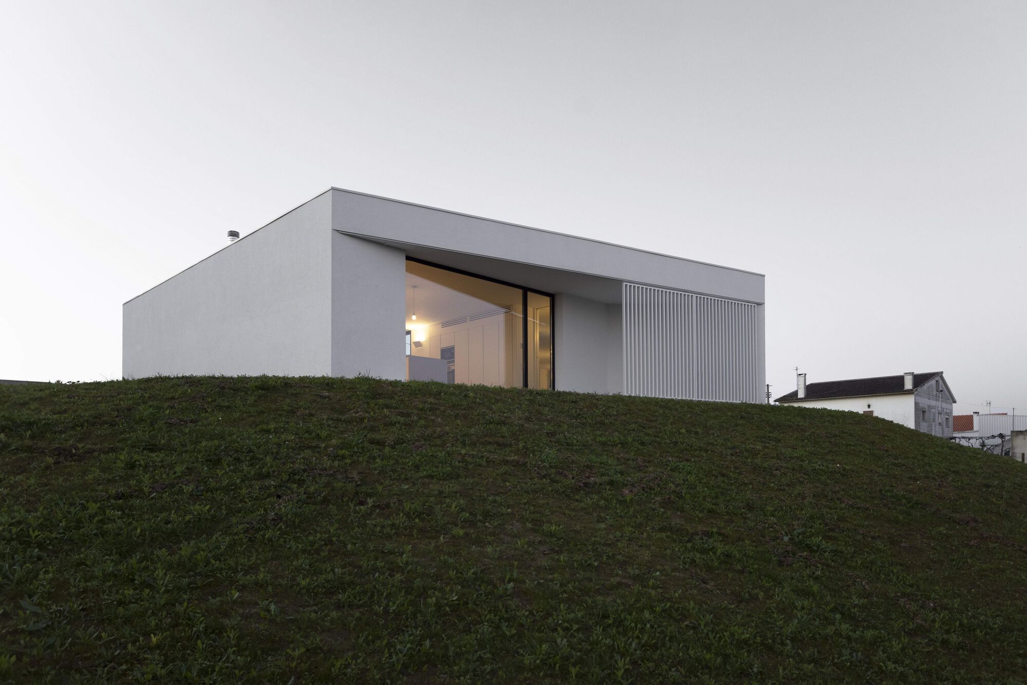 Gallery of CF House / Goncalo Duarte Pacheco - 6