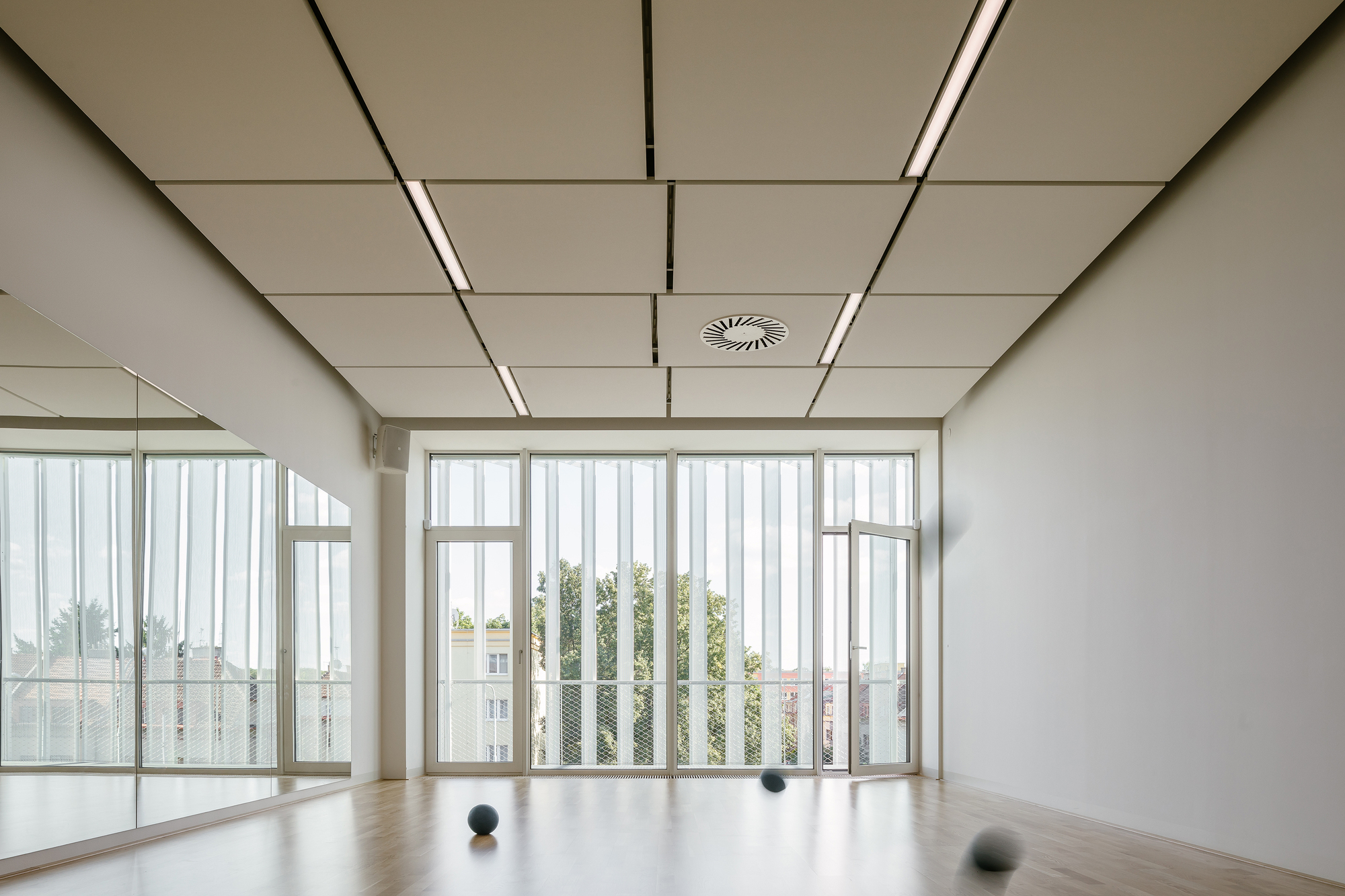 Gallery of Polyfunctional Building Petřiny82 / Lucie Němcová - 20