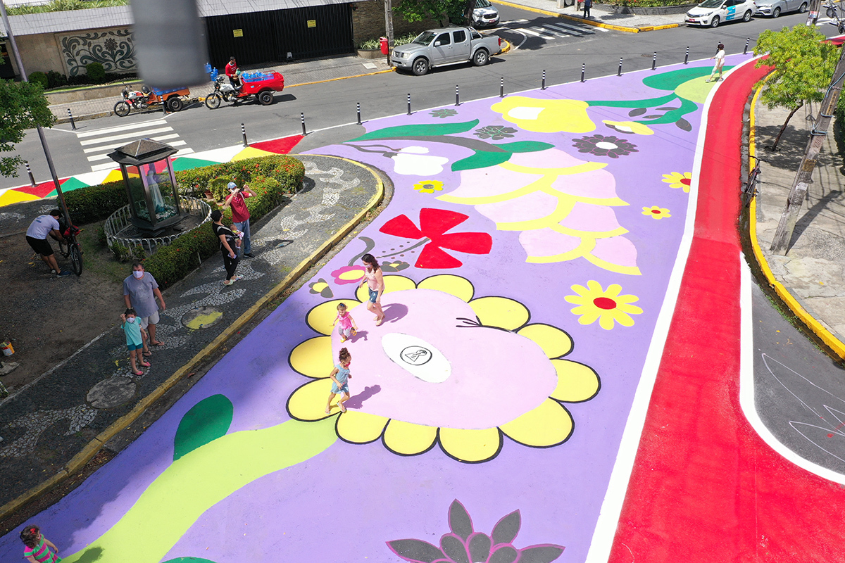 Galeria de Guia gratuito ensina a planejar ruas para crianças - 1