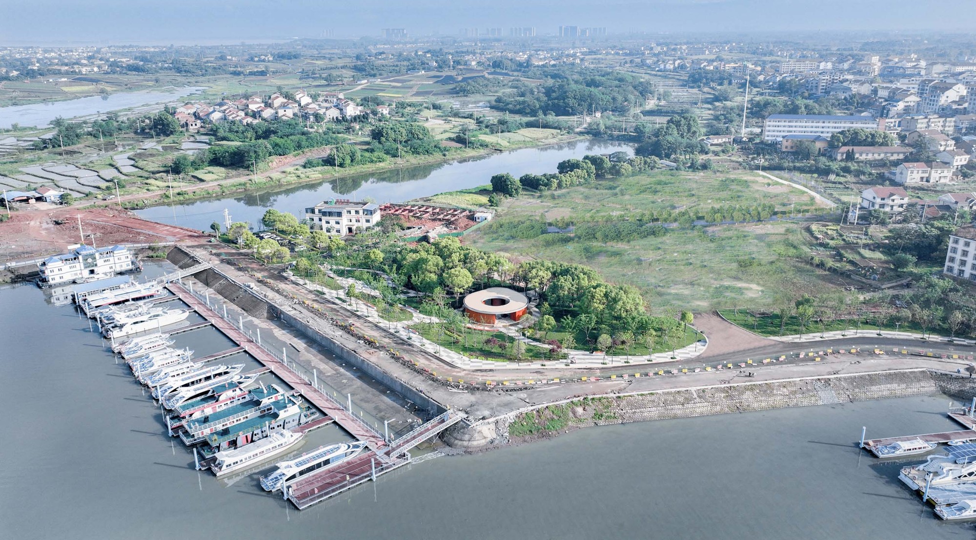 Galería de Baño público del Lago Liangzi / UP Architecture - 19