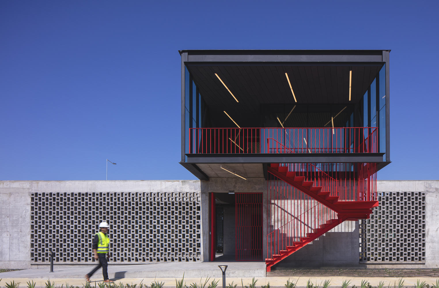 Gallery of Architecture and Color: Explore 15 Projects that Feature ...