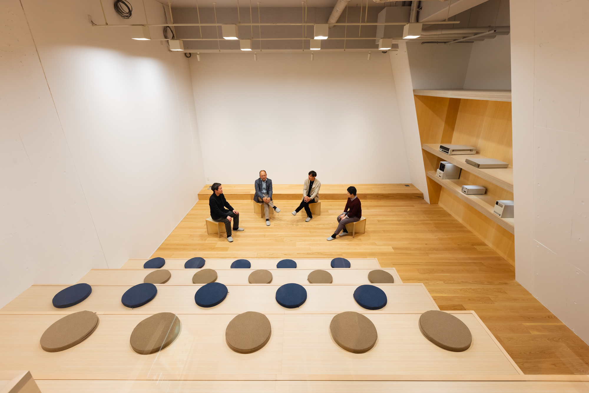 Gallery of X Office Building / T2P Architects Office - 14