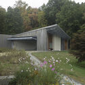 Gray Niva Pool House / GAuthier Architects | ArchDaily