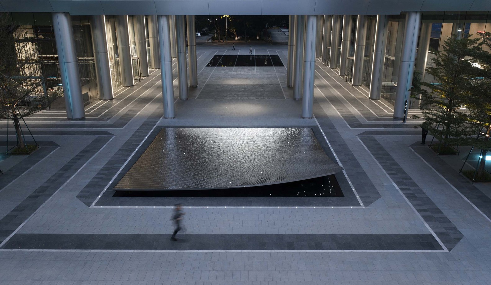 Gallery of Guangzhou Vanke Centre Water Feature Artwork / Sushui Design - 1
