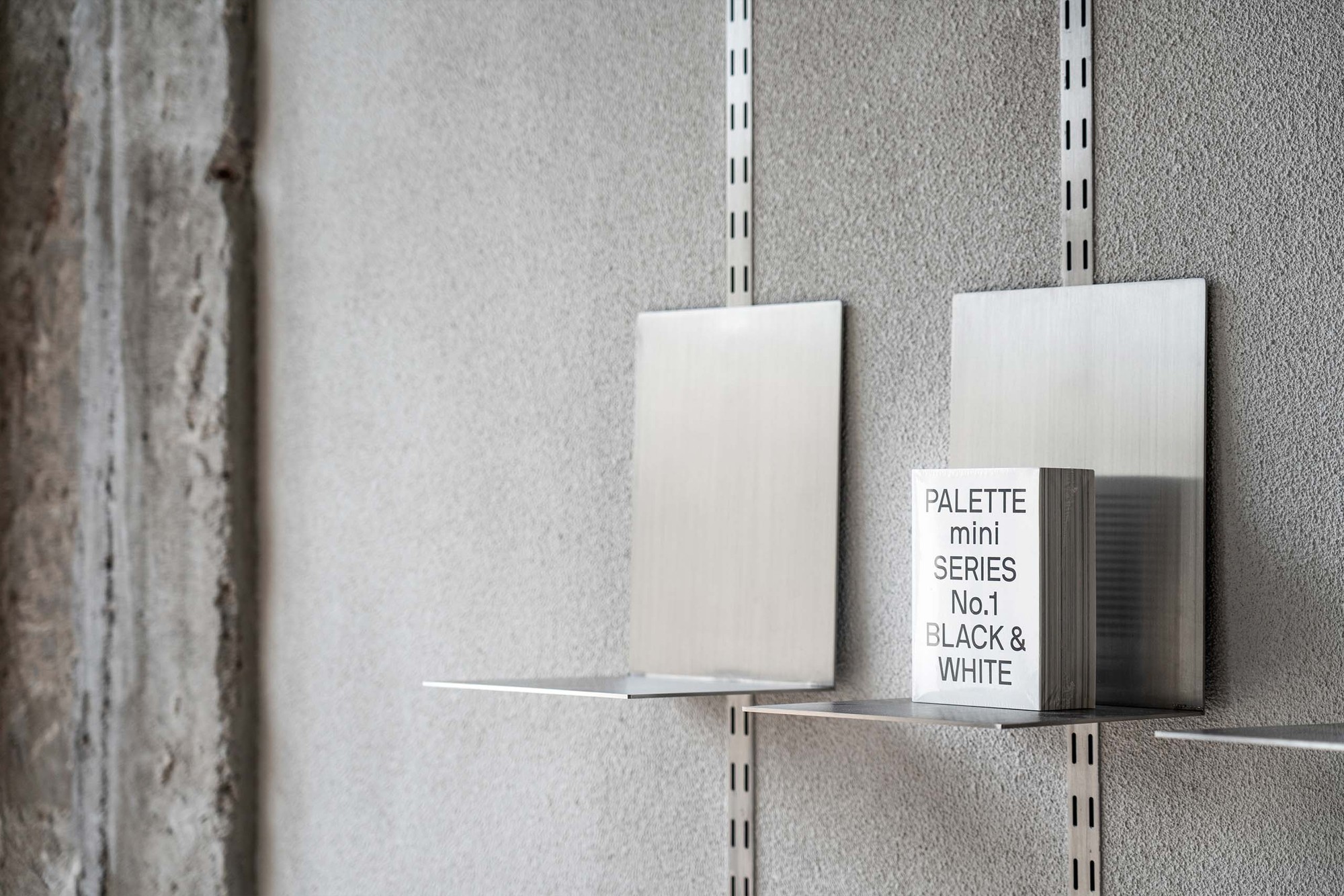 Gallery of Jetlag Books / +C Architects - 22