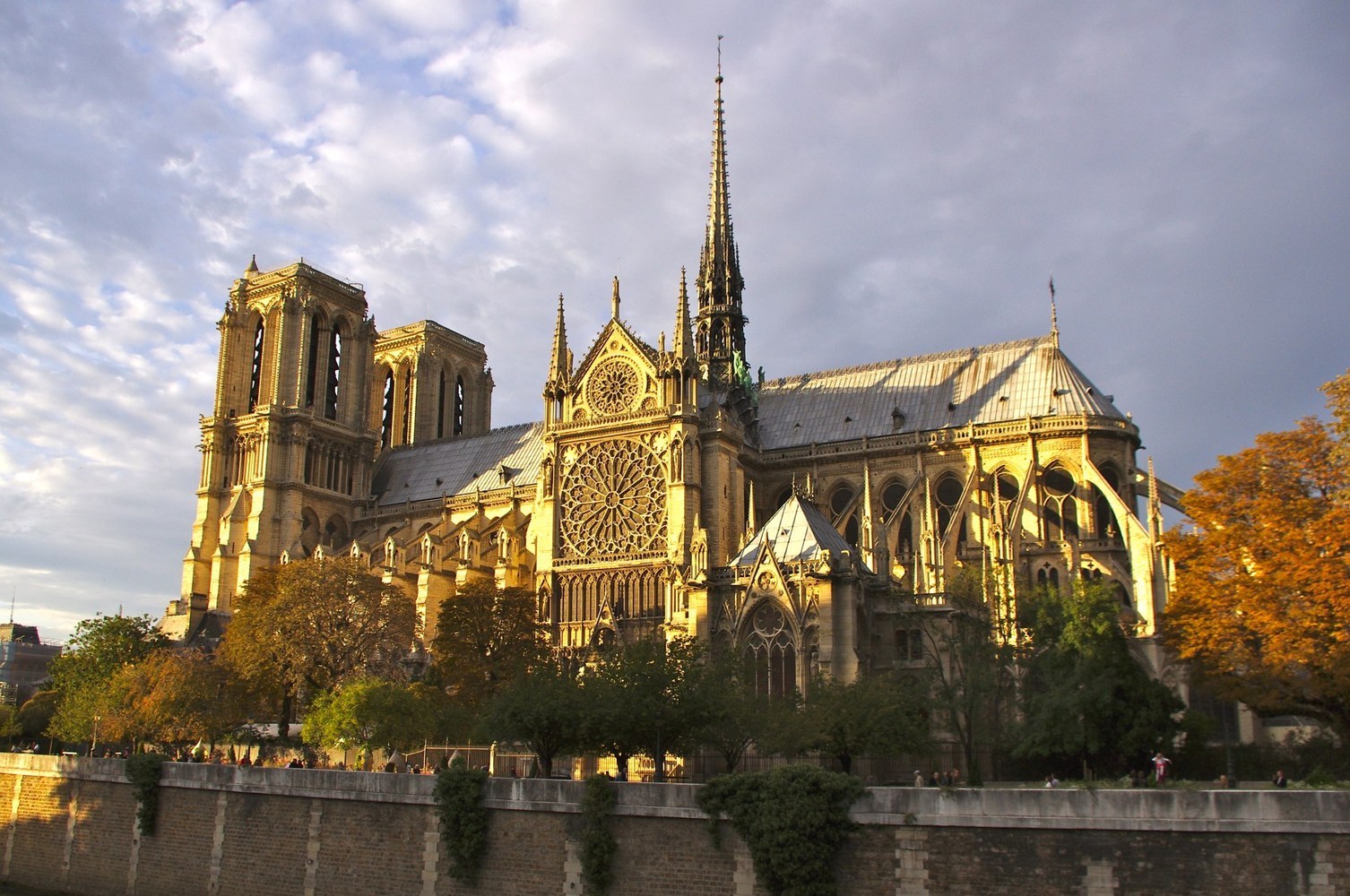 Gallery of The Origins and Evolution of Gothic Architecture - 3
