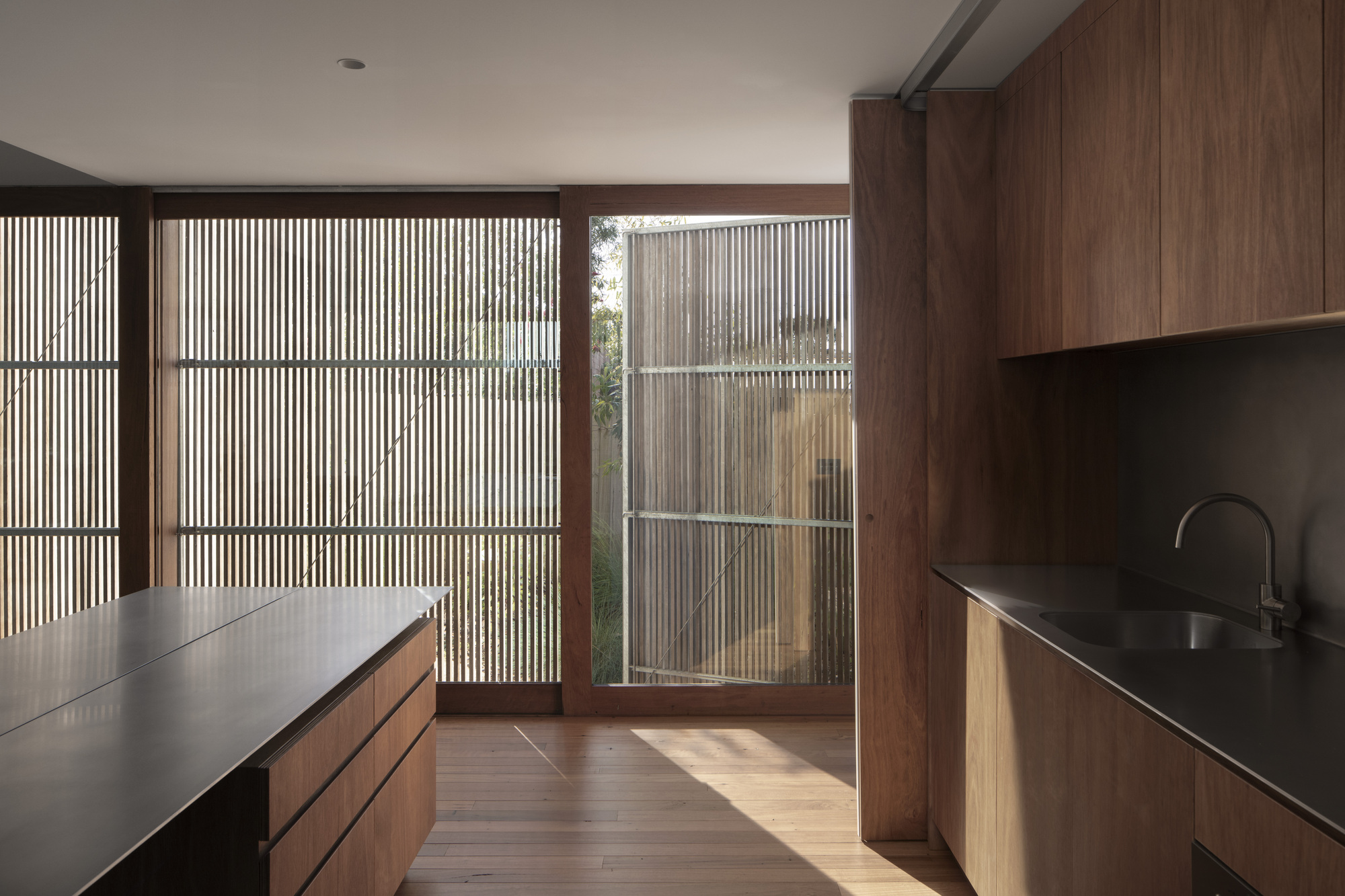 Galeria de Estúdio Jan Juc / Eldridge Anderson Architects - 16