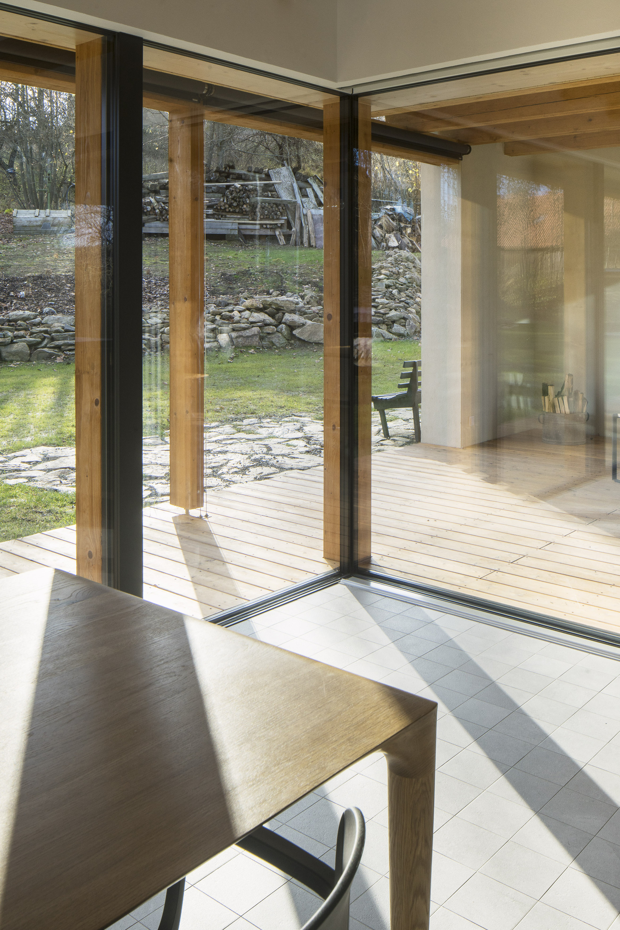 Gallery of House With a Hole / Lenka Míková architekti - 18