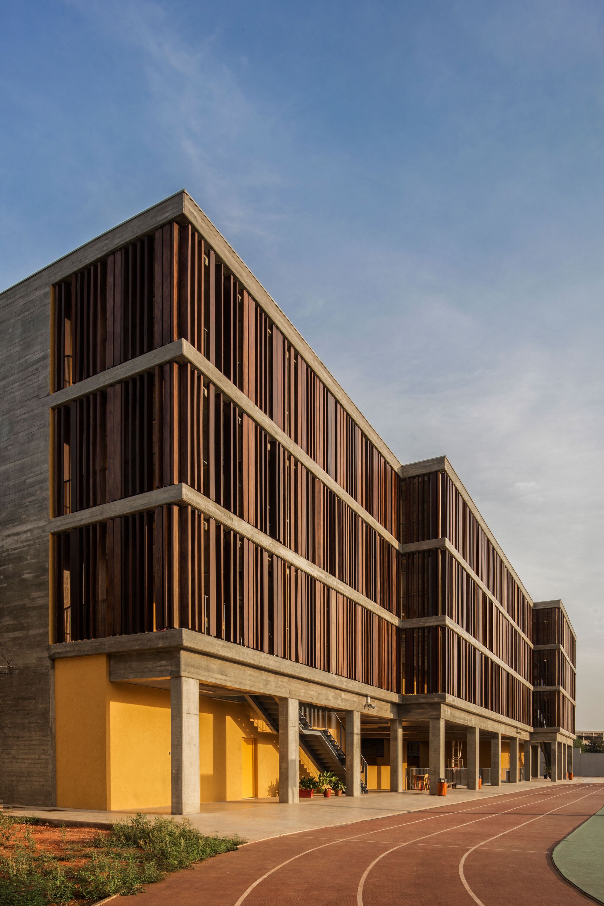 Galería de Escuela Francesa de Luanda - Lycee Francais Aloudine Boue ...