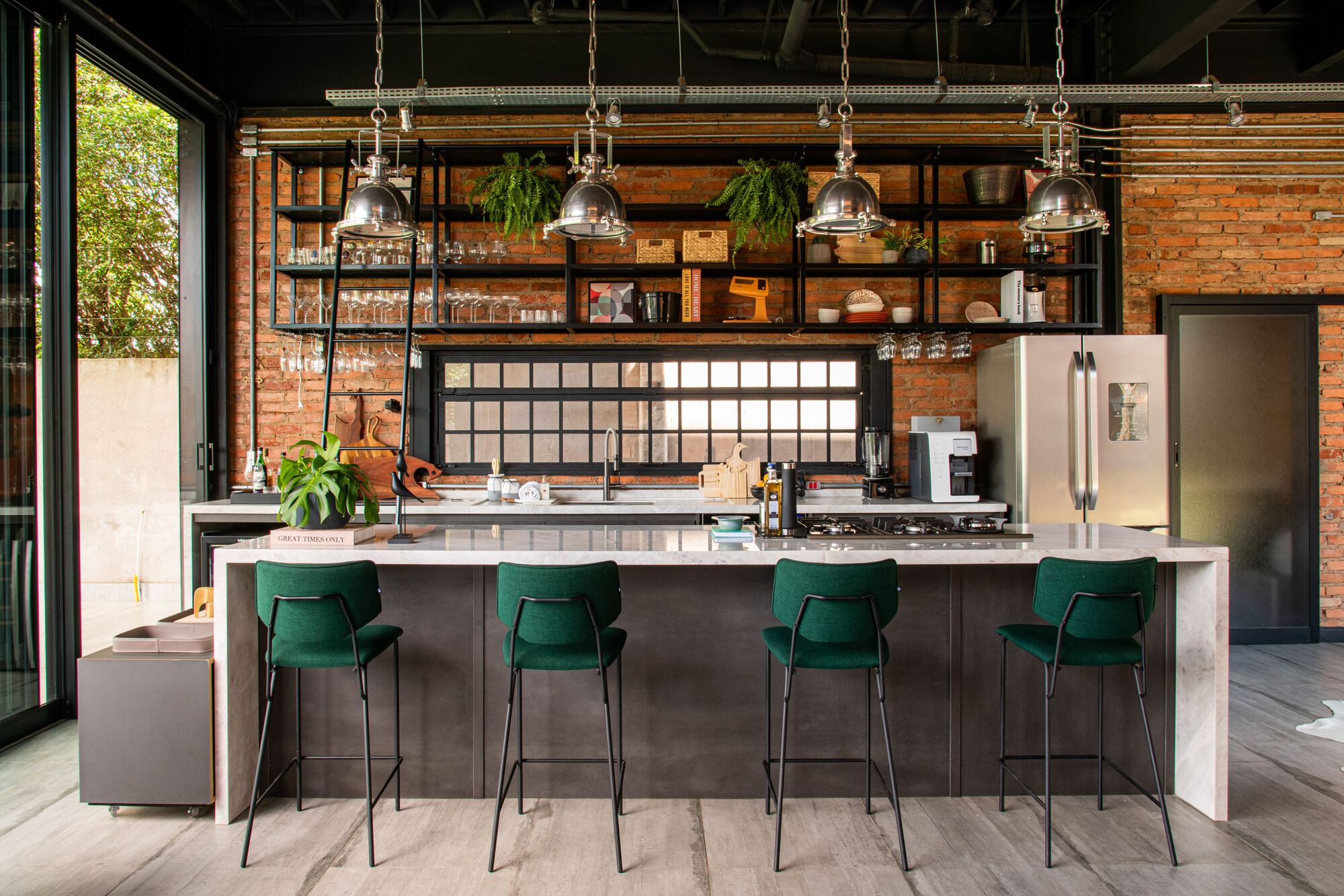 Galeria de Loft Container / Ateliê Birdies - 23