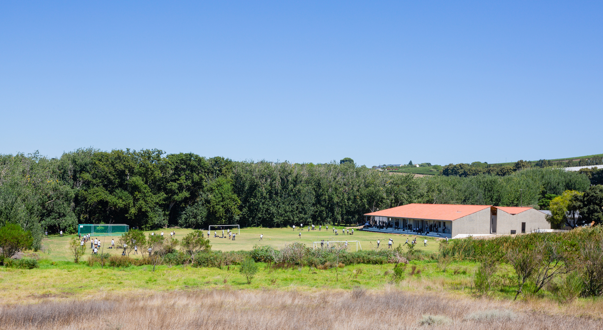 Gallery of Calling Academy School / SALT Architects - 21