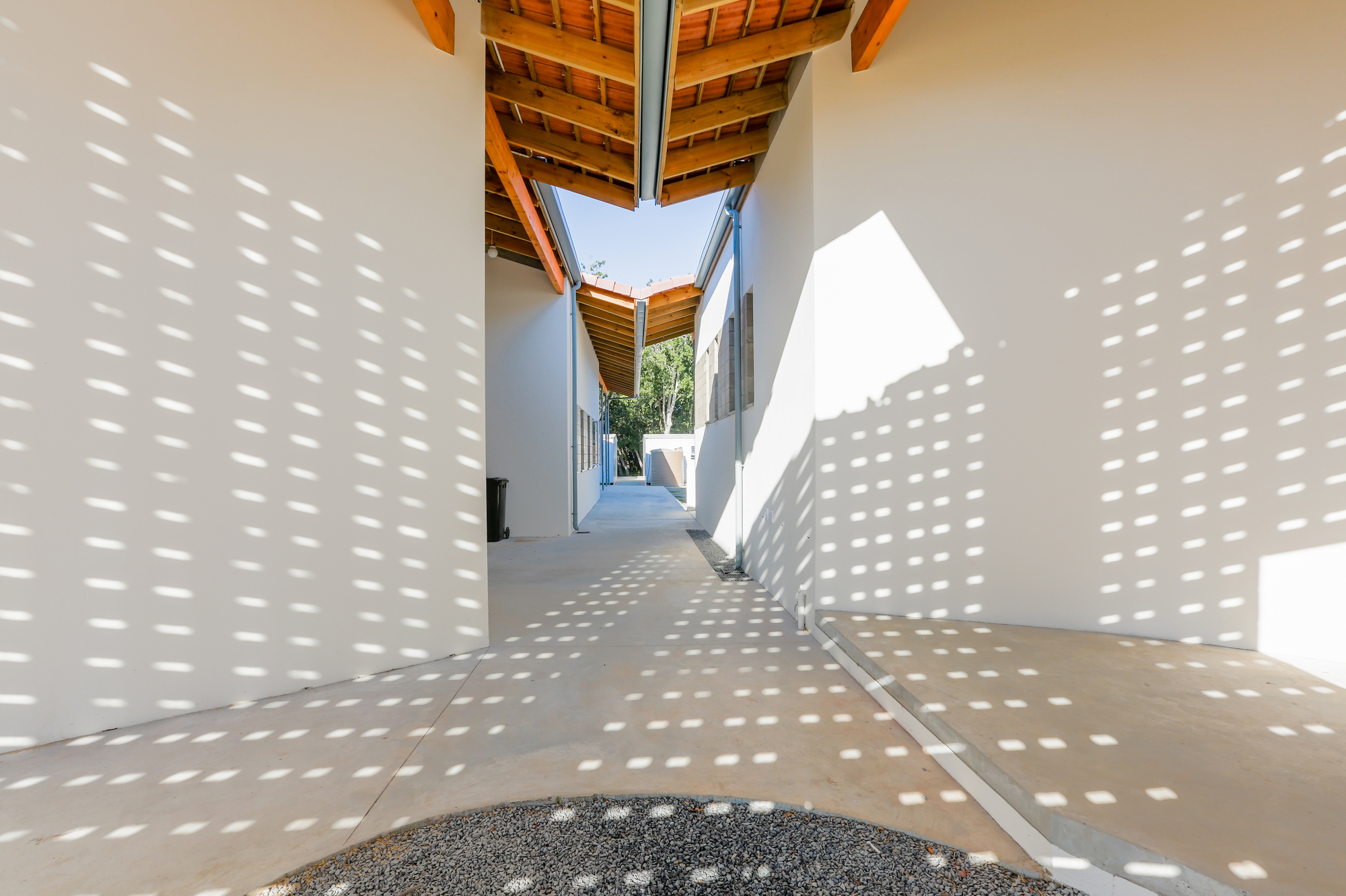 Gallery of Calling Academy School / SALT Architects - 3