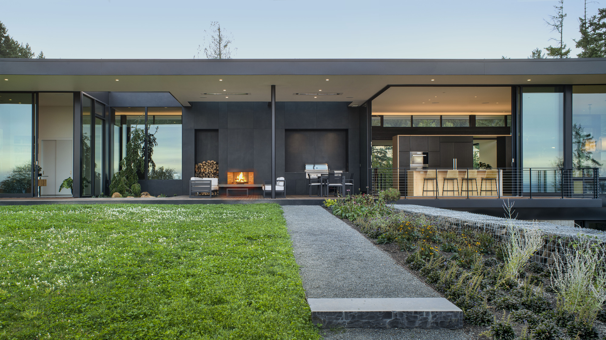 Gallery of Five Peaks Lookout / Scott | Edwards Architecture - 6