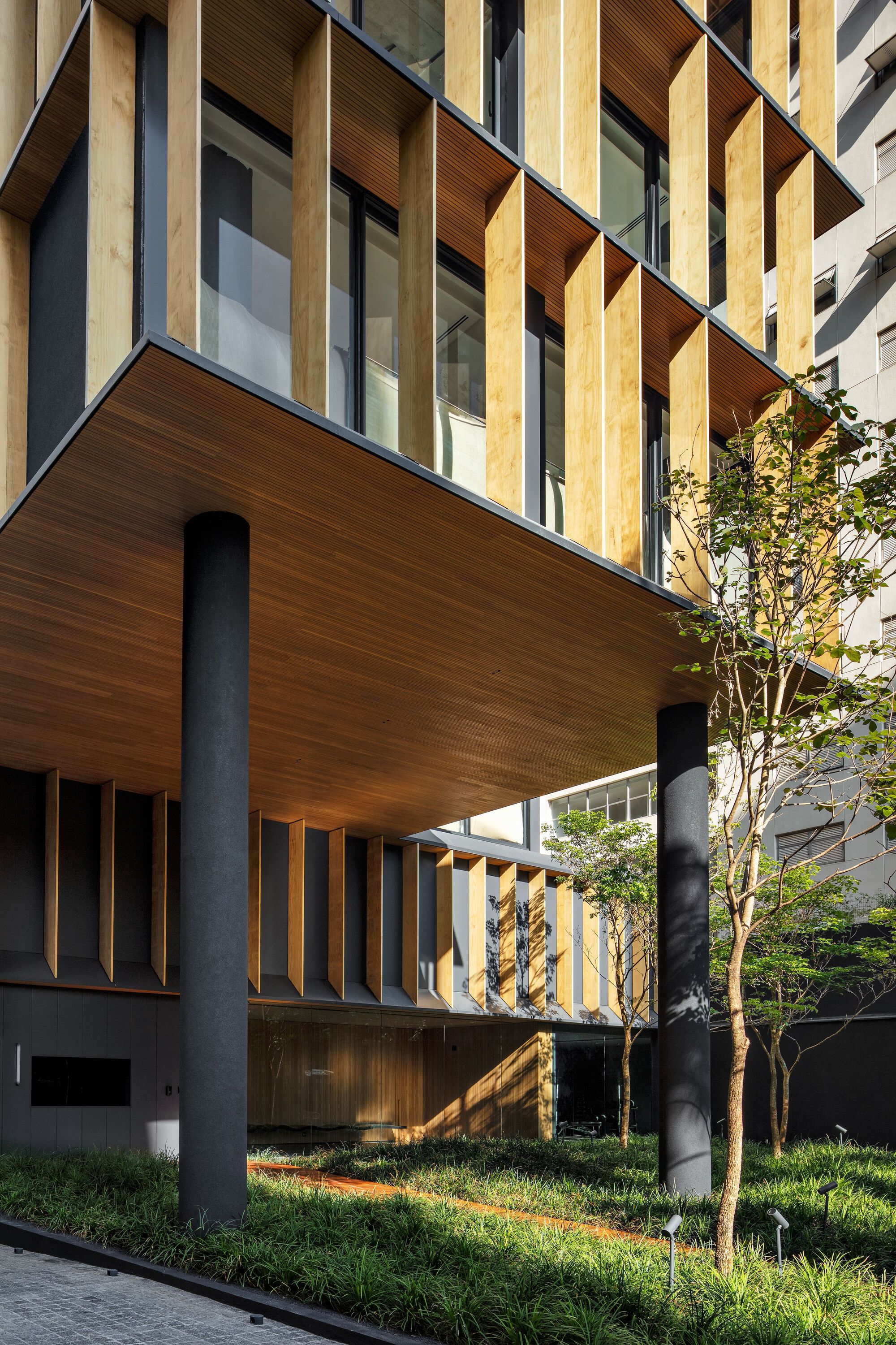 Gallery of Nube Building / Jacobsen Arquitetura - 9