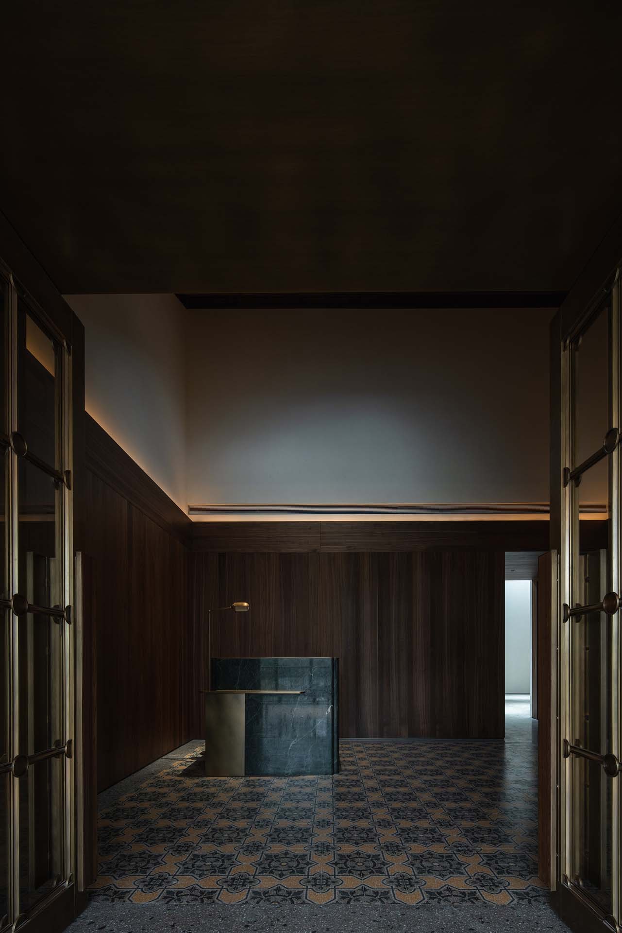 Gallery of Republic No. 1 / DCD DESIGN - 27