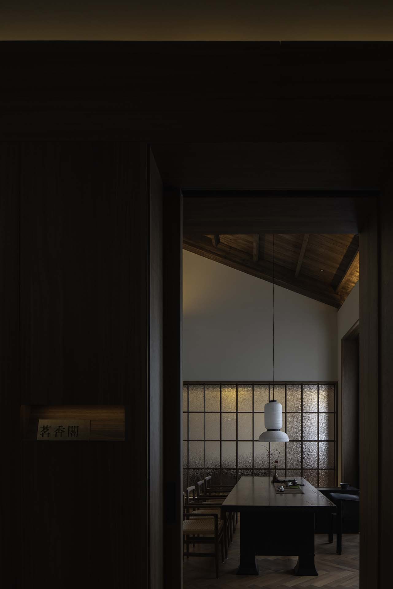 Gallery of Republic No. 1 / DCD DESIGN - 19