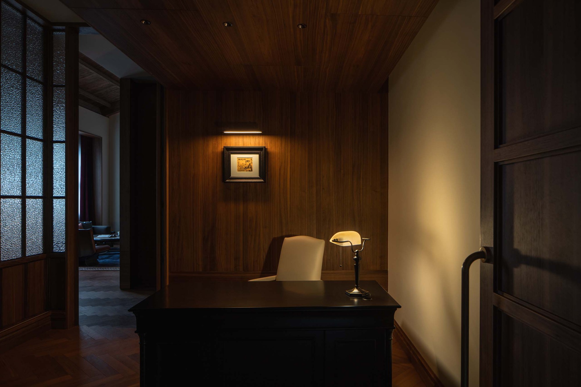 Gallery of Republic No. 1 / DCD DESIGN - 16