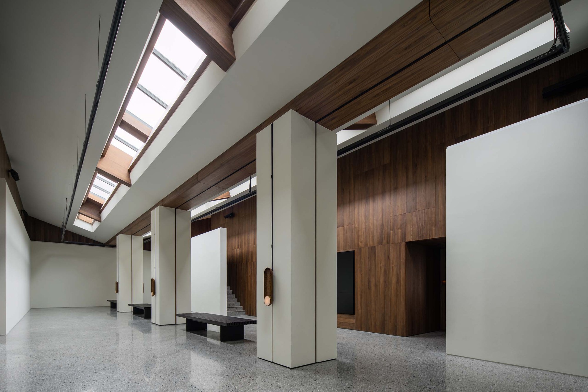 Gallery of Republic No. 1 / DCD DESIGN - 3