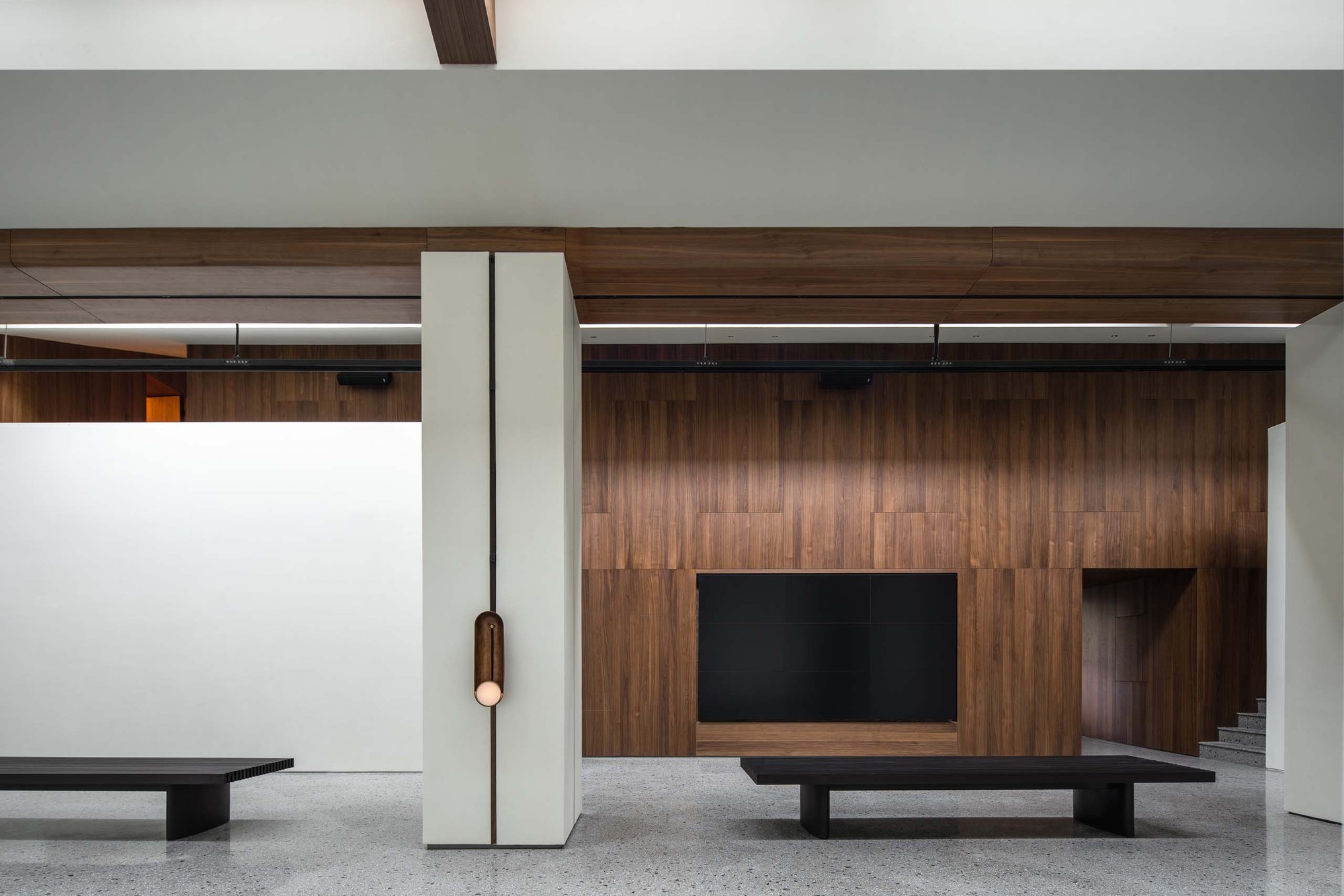 Gallery of Republic No. 1 / DCD DESIGN - 23