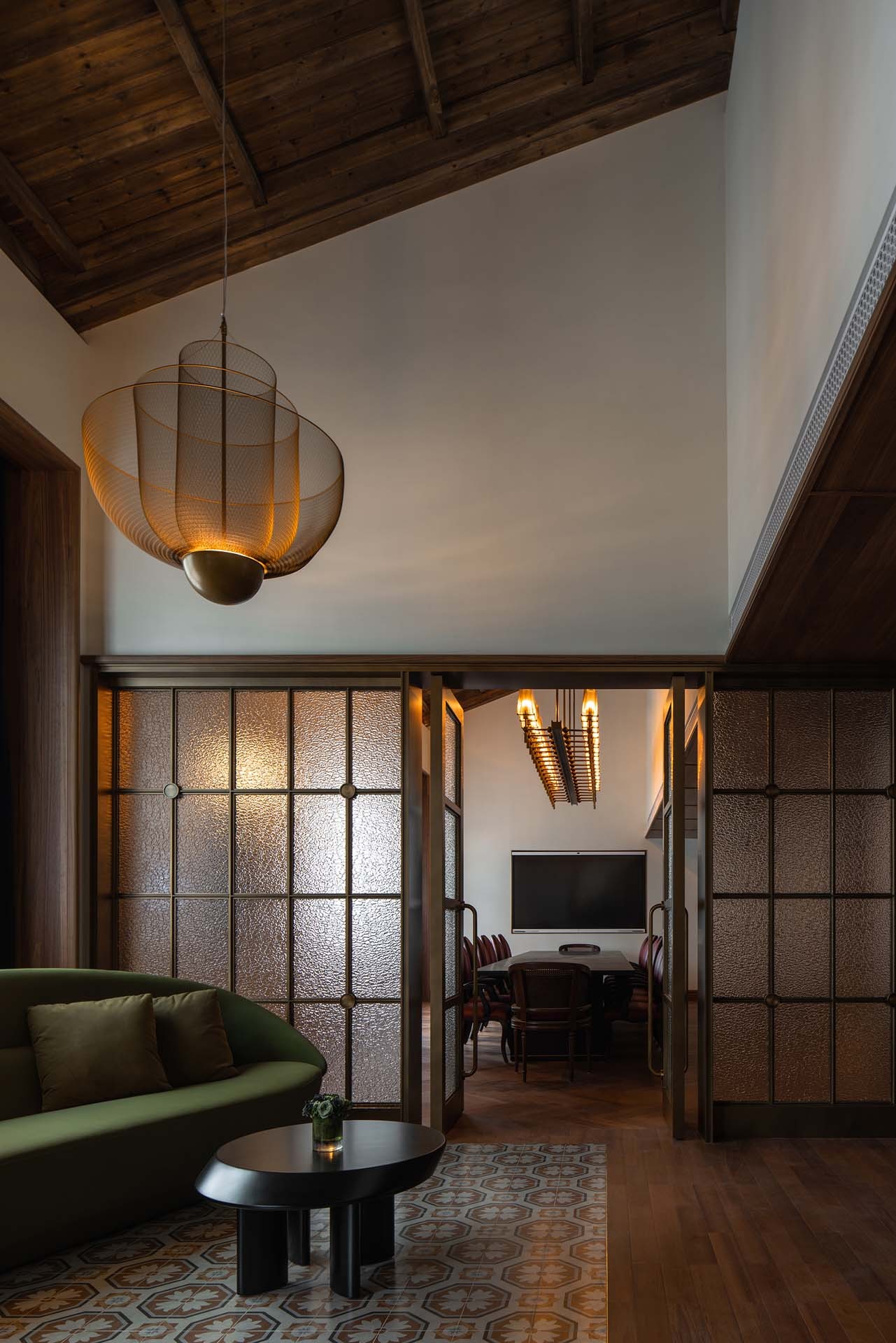 Gallery of Republic No. 1 / DCD DESIGN - 5