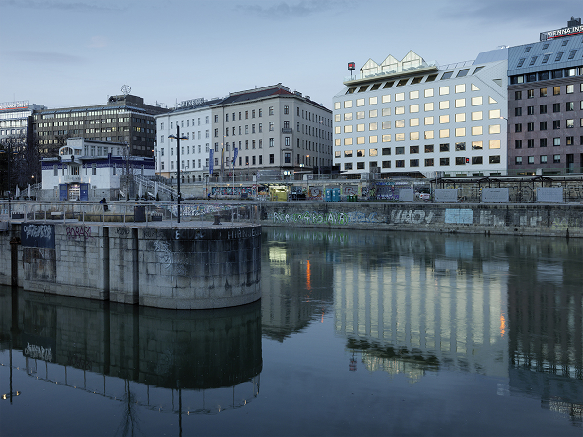 Gallery of The Rock Radisson Red Vienna Hotel / INNOCAD Architecture - 10
