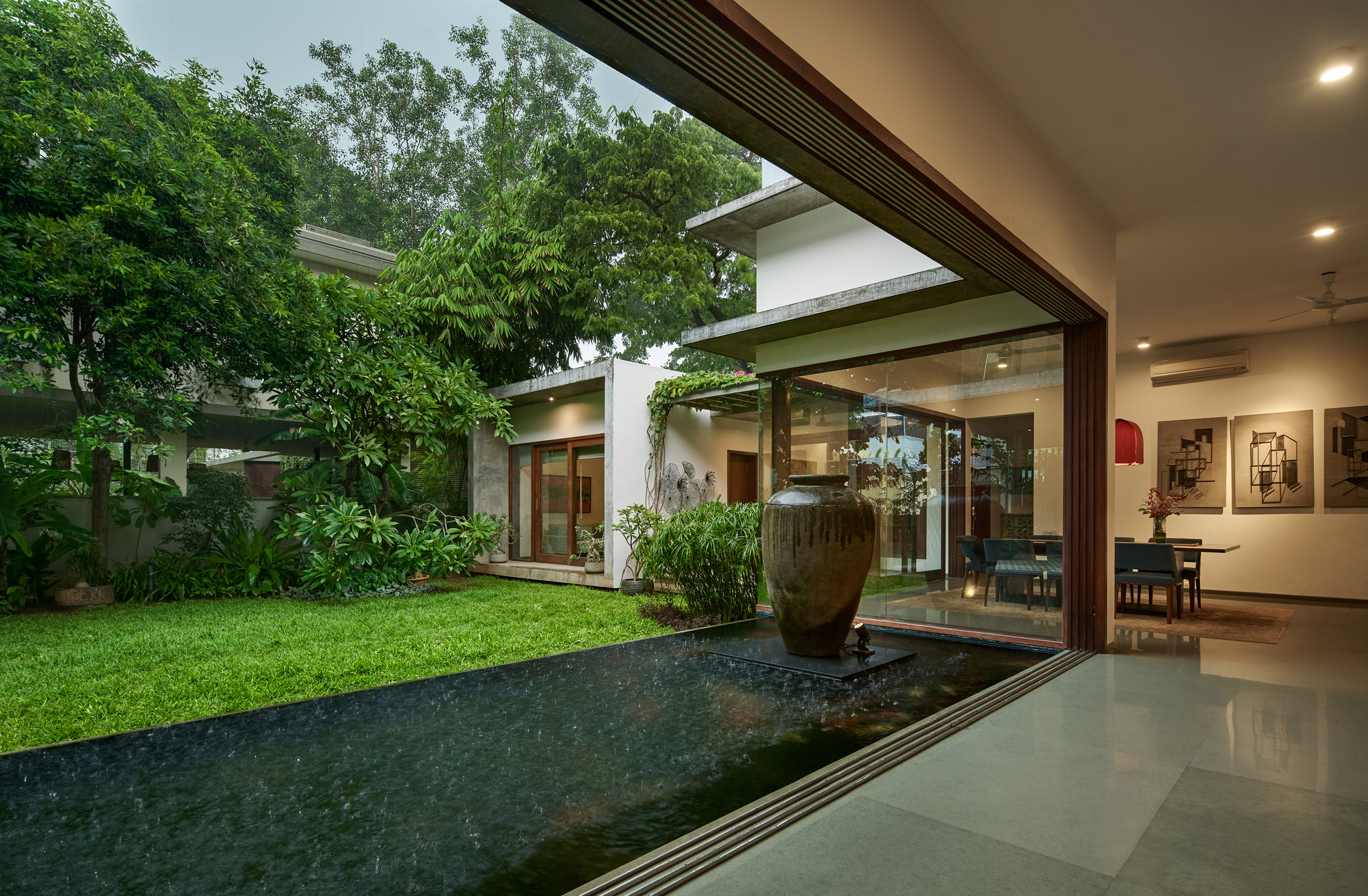 Gallery of Raintree House / Khosla Associates - 12