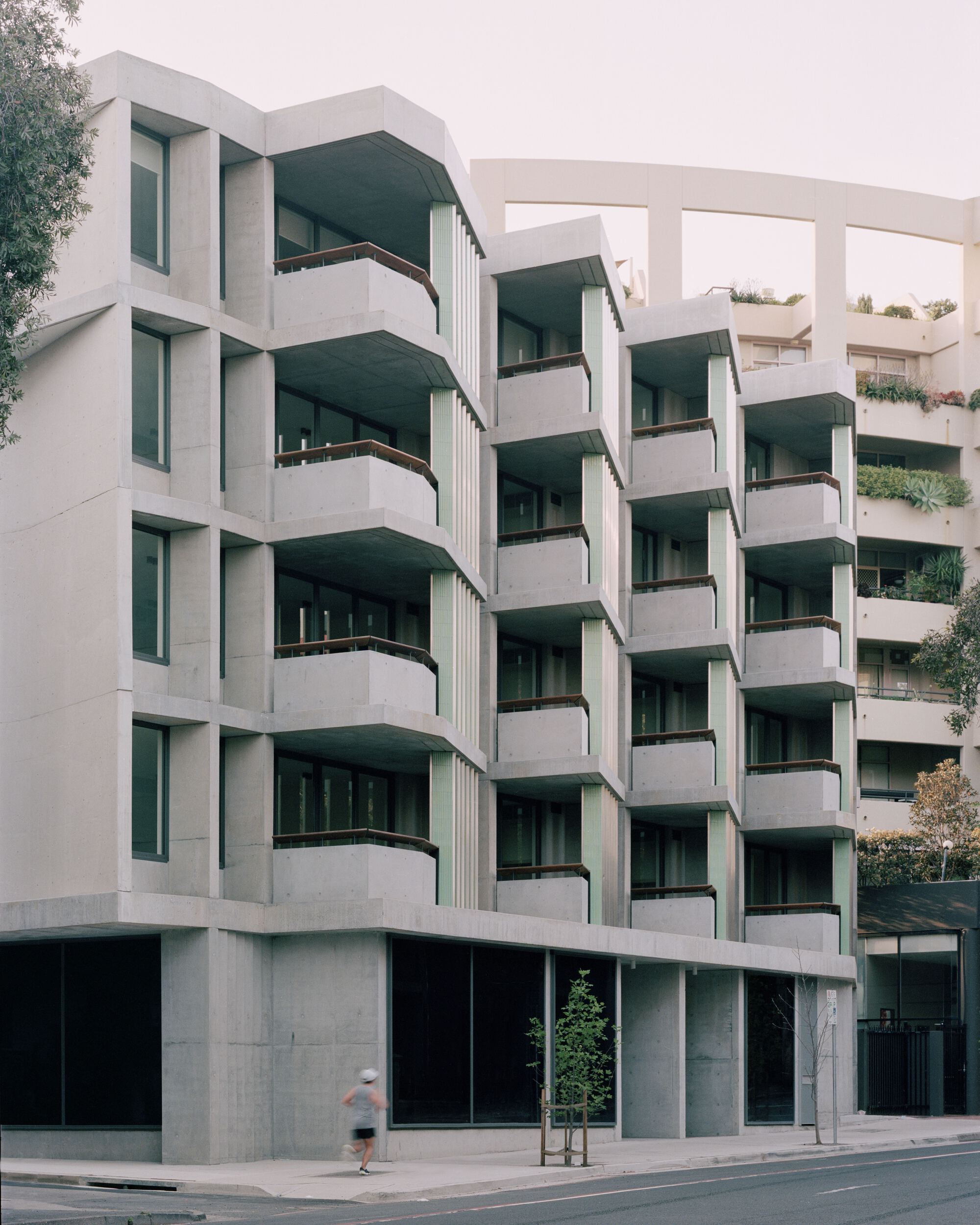 Gallery of The Surry Residential Building / Angelo Candalepas and ...