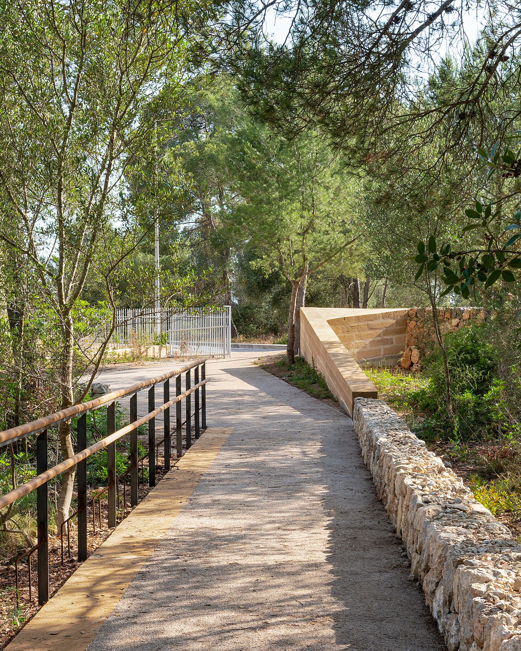 Galería de Recinto arqueológico de Son Caulelles / Montis Sastre ...