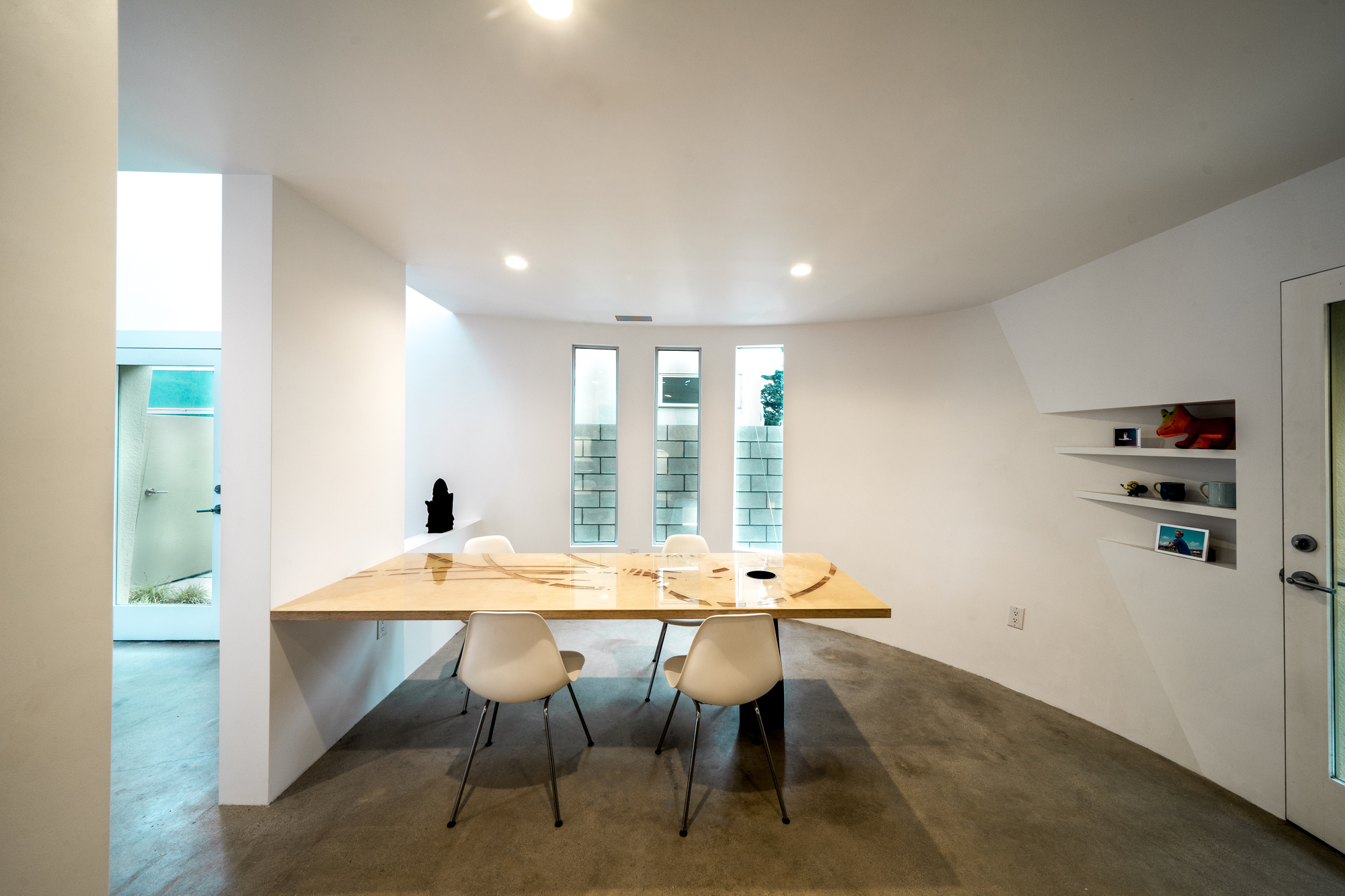 Gallery of A+M House / Eric Owen Moss Architects - 22