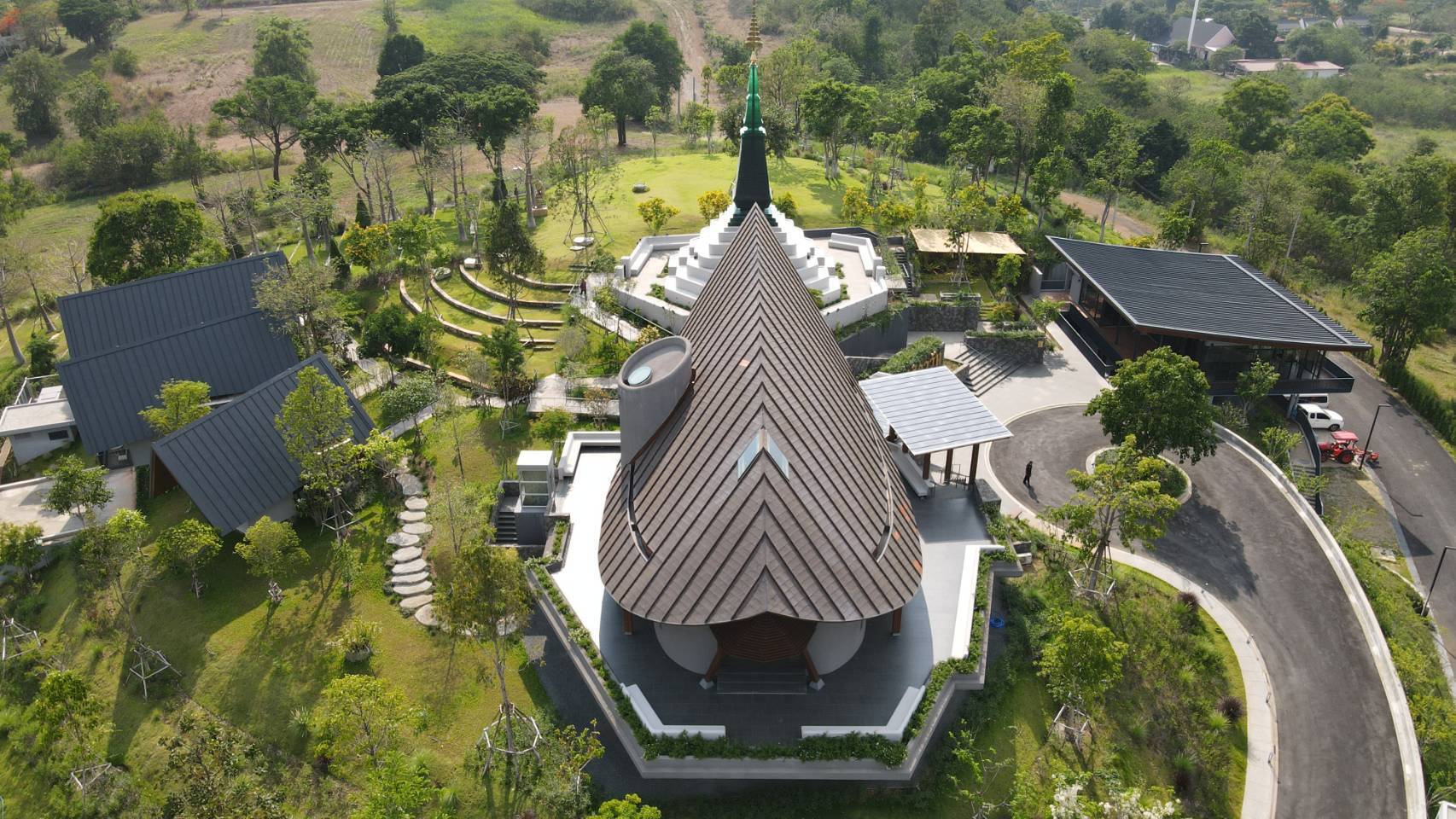 Gallery of Sasipawan Wisdom Center / Architects 49 - 5