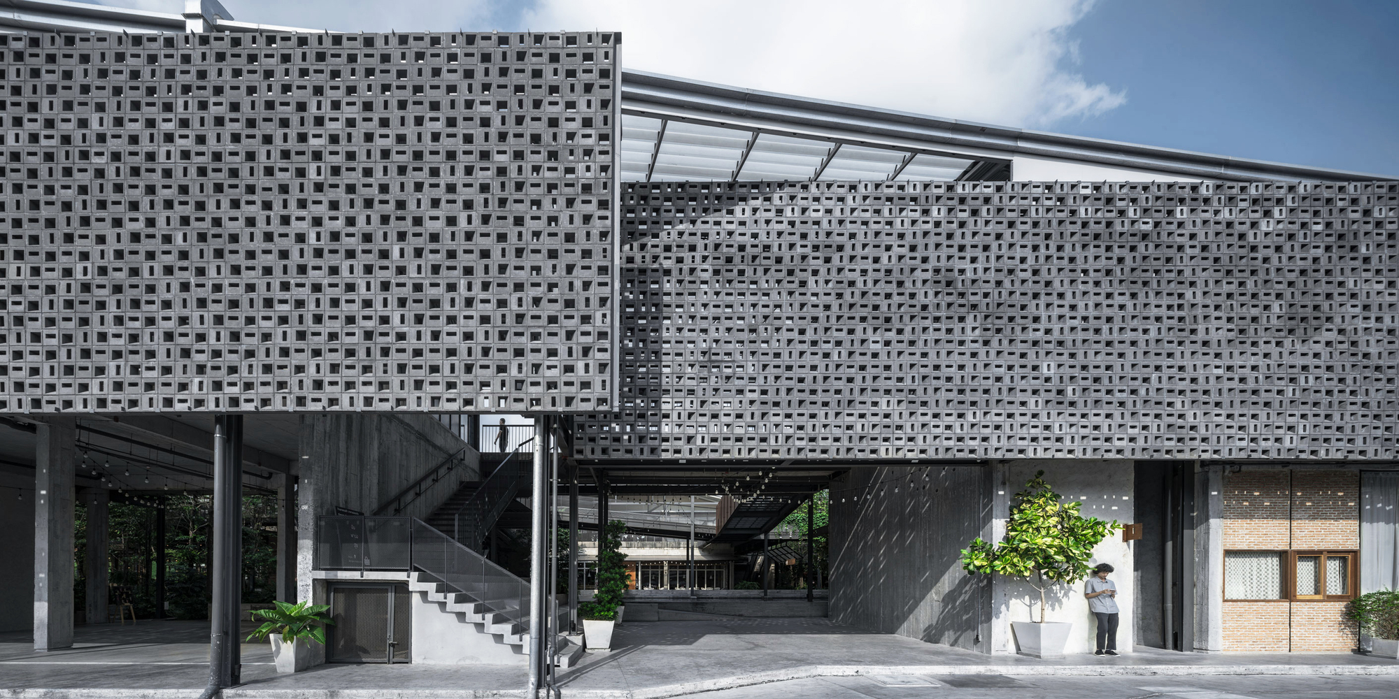 Gallery of DADFA Community Mall / M space - 3