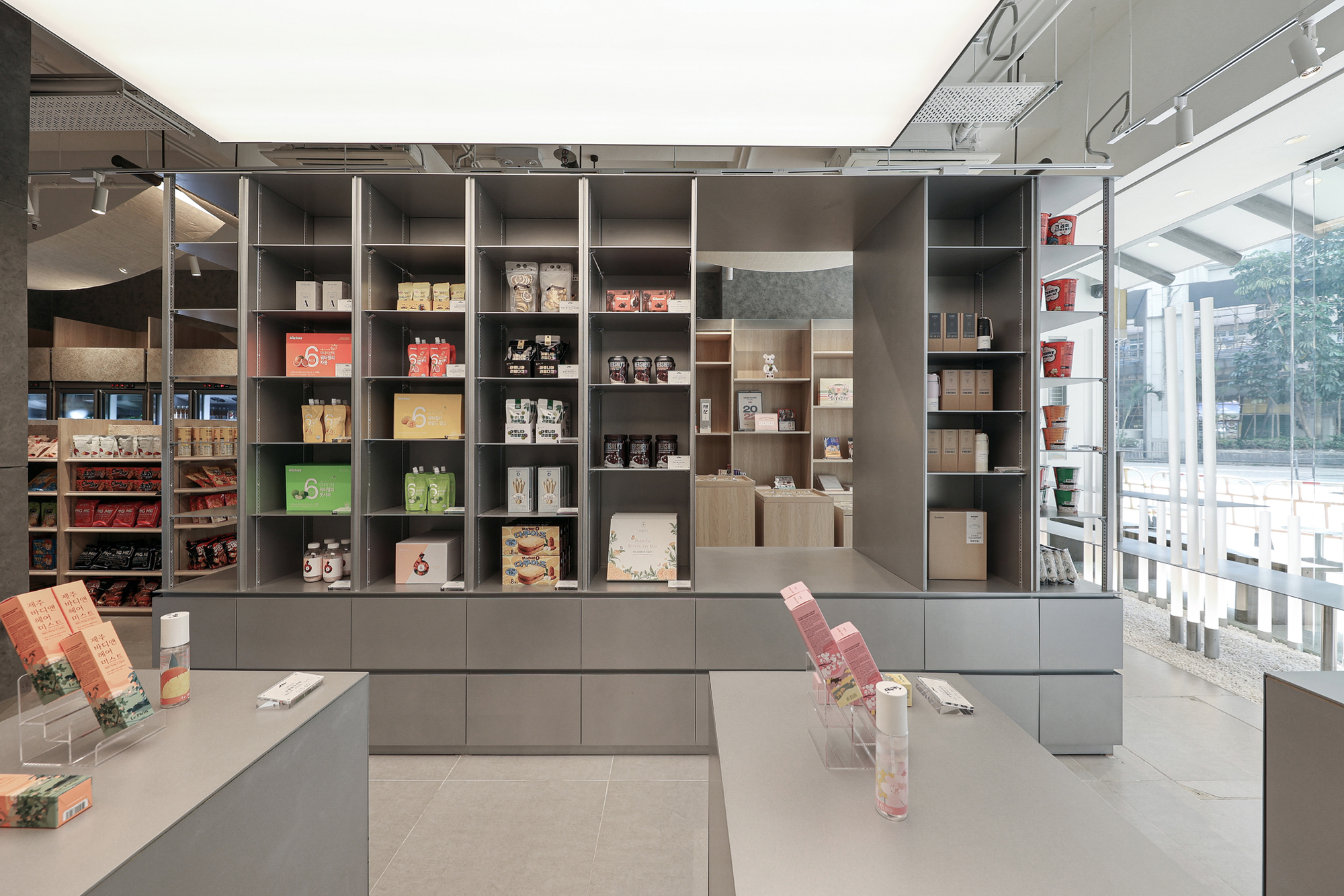 Gallery of A Window to Korea Store / Canter & Gallop Design Ltd - 4