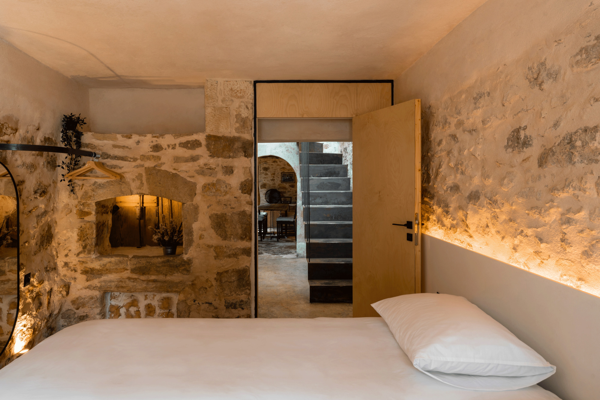 Gallery of Coo House / Zeropixel Architects - 5