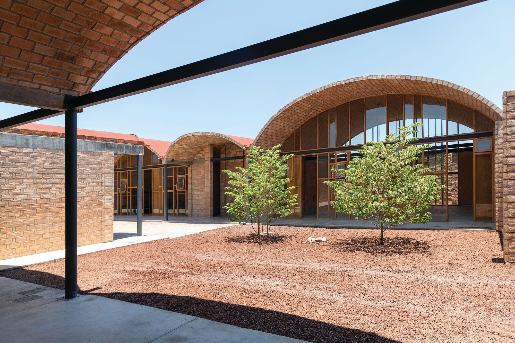 Gallery of Ruiz Community Center / bgp arquitectura - 7