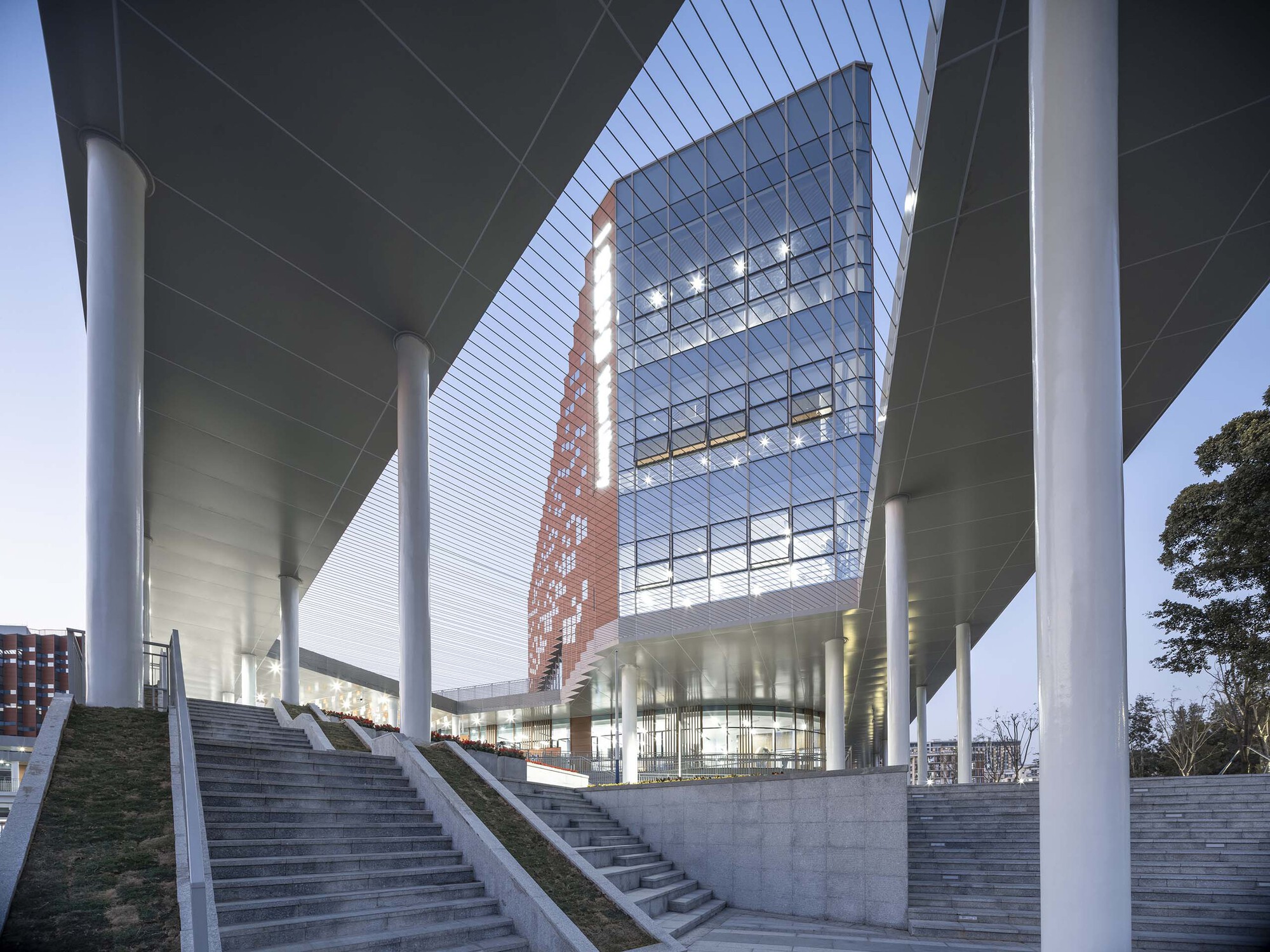 Gallery of South University of Science and Technology Campus (SUSTC ...