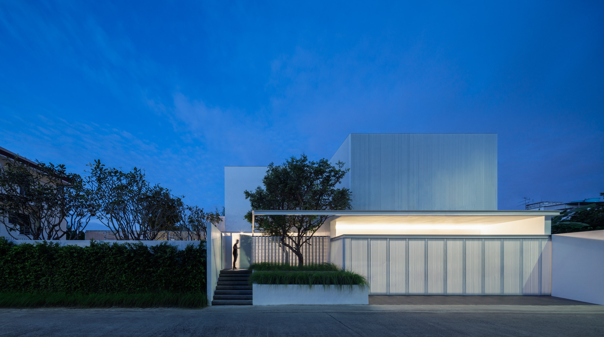 Gallery of Veil House / Ayutt and Associates design - 24