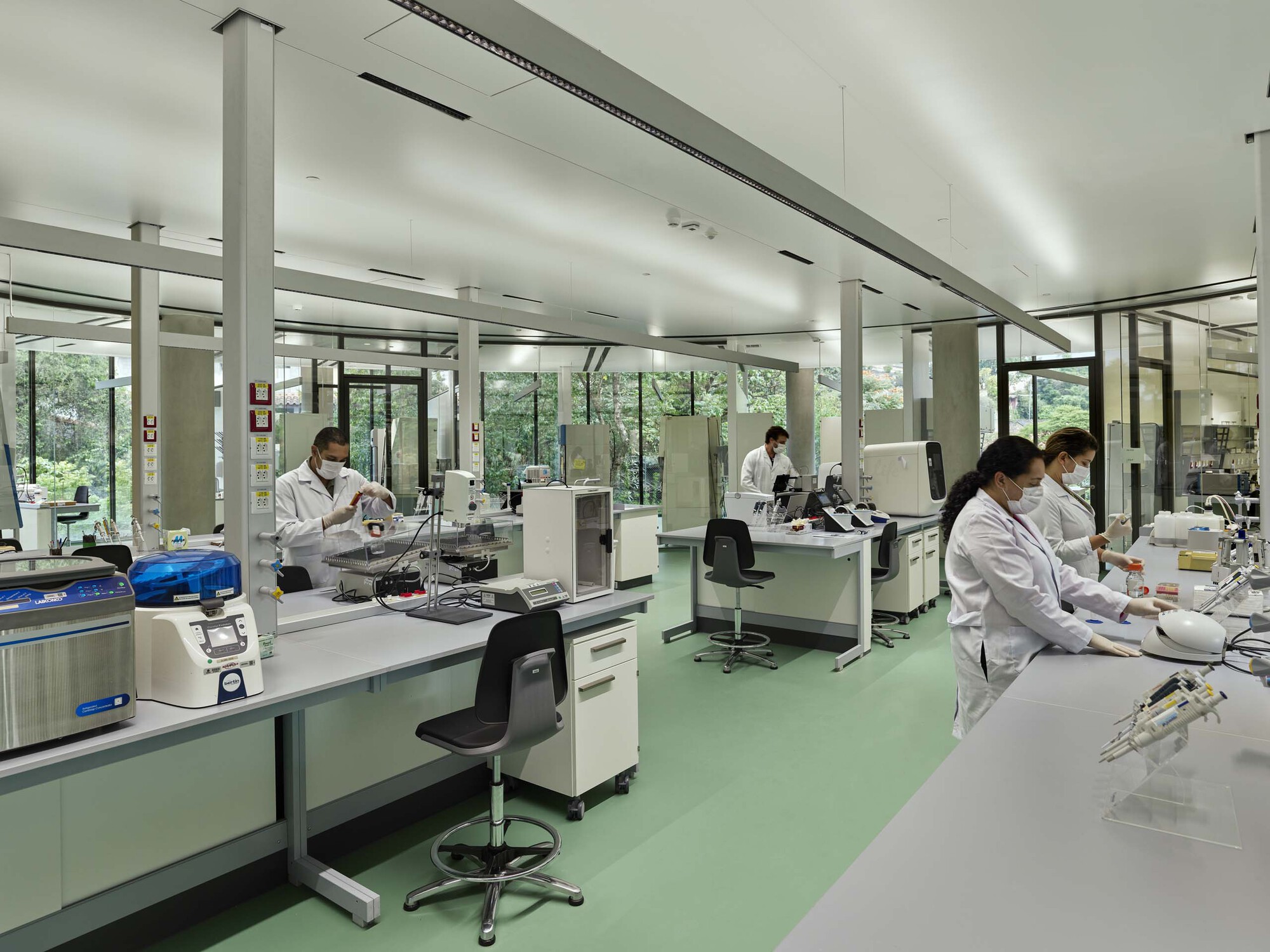 Gallery of Albert Einstein Education and Research Center / Safdie ...