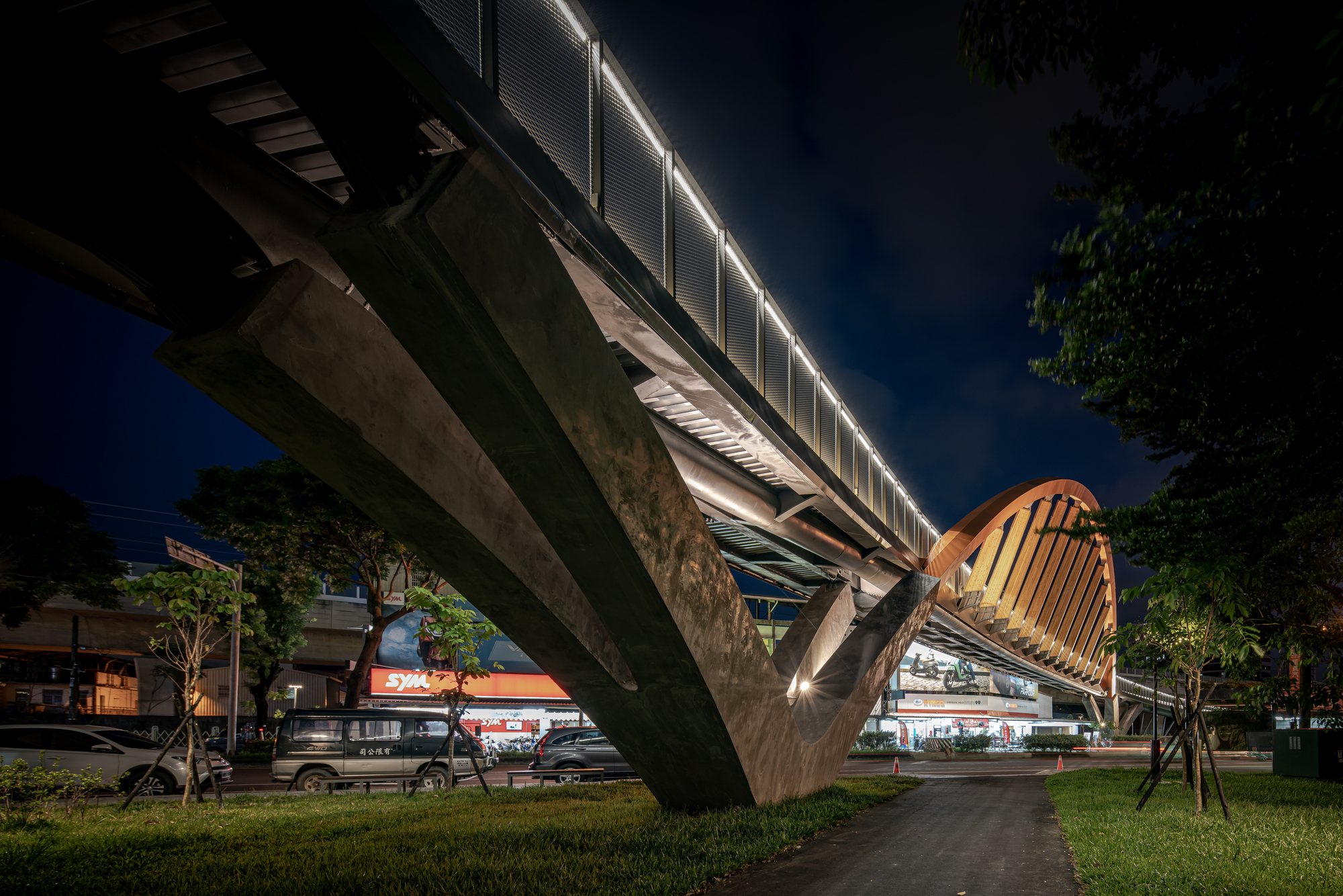Gallery of Tanzi Bicycle Bridge / Studiobase Architects - 10