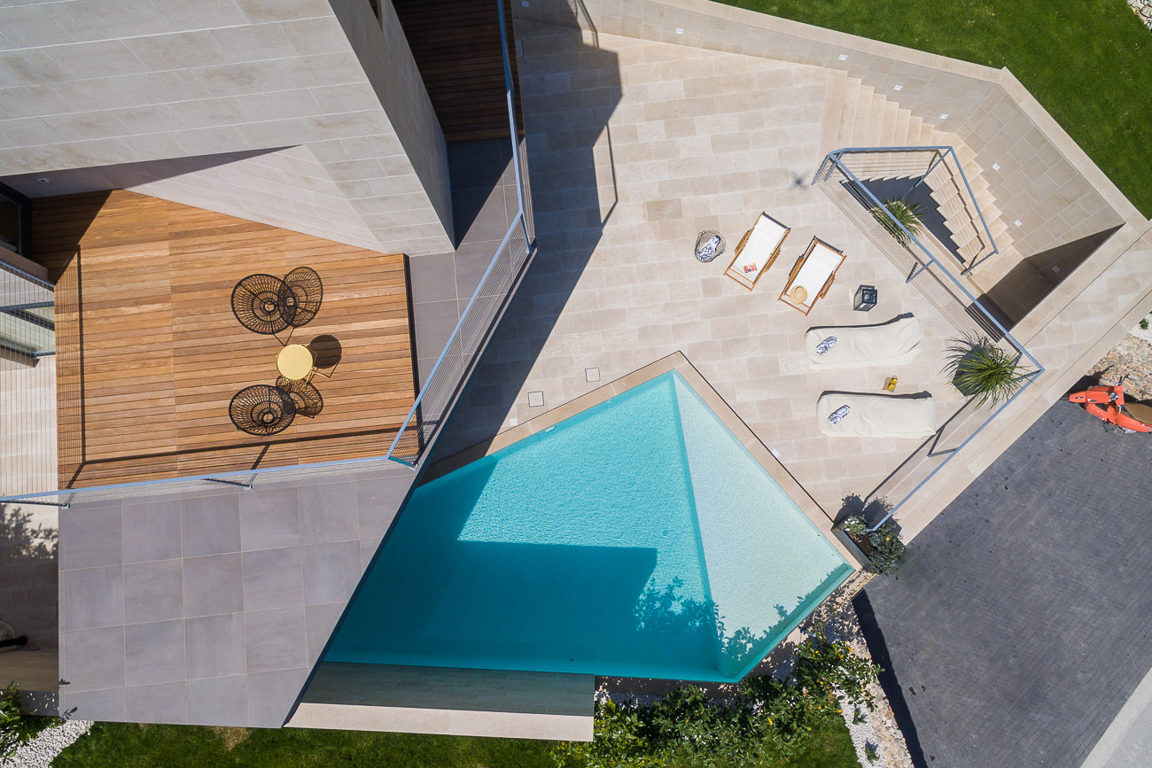 Gallery of MKNK Houses / biro Luksic - 16