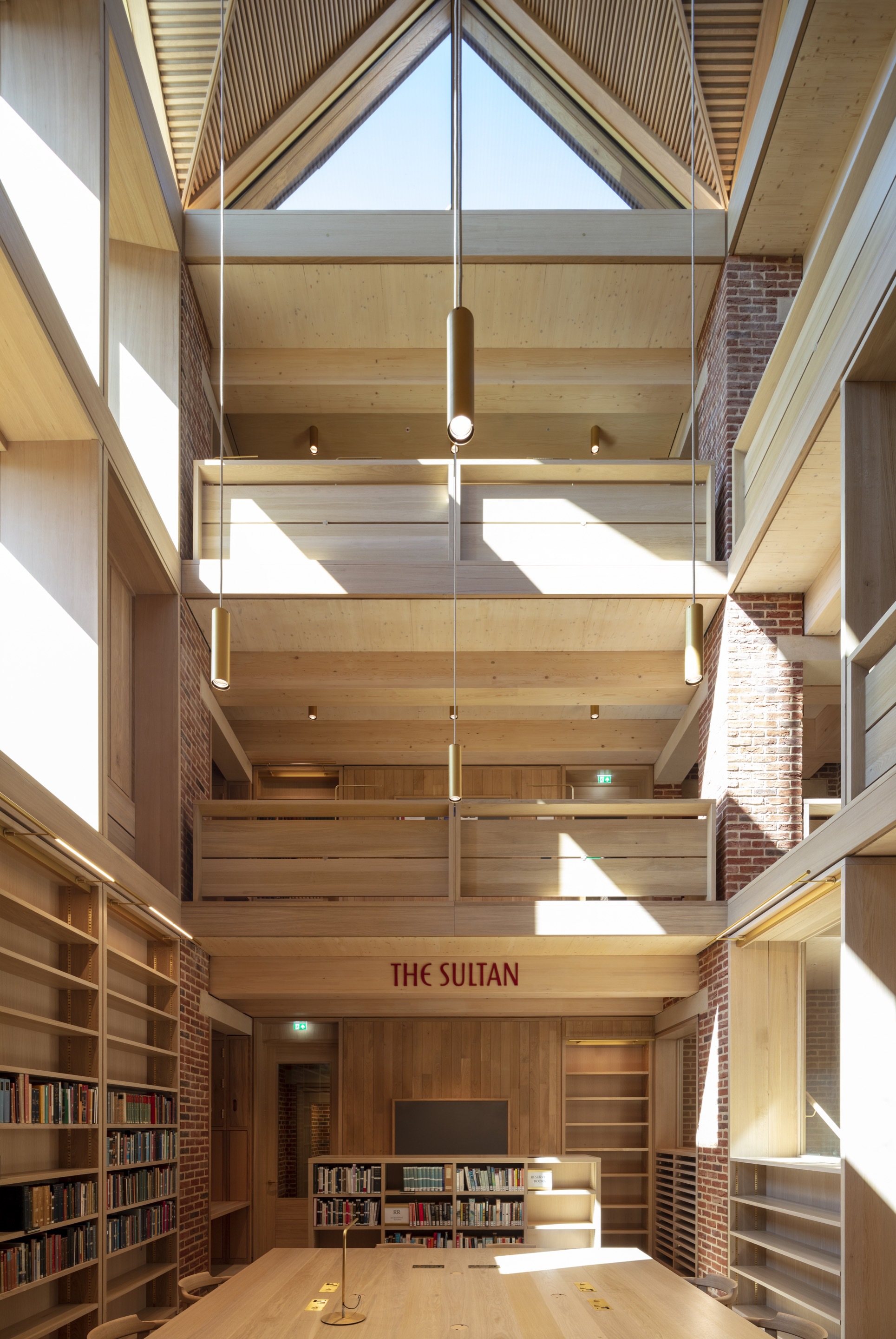 Gallery of Magdalene College Library / Niall McLaughlin Architects - 33