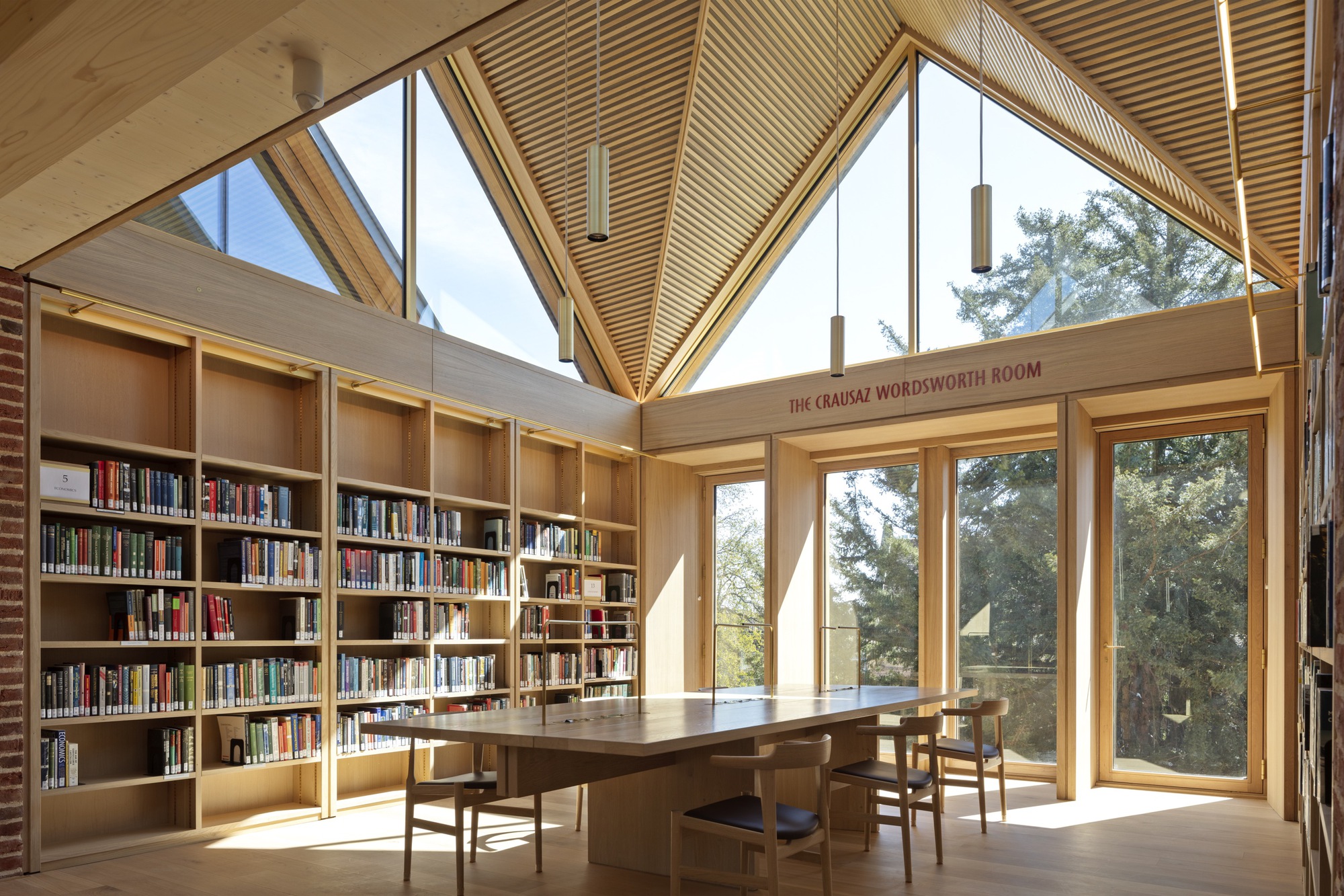 Gallery of Magdalene College Library / Niall McLaughlin Architects - 14