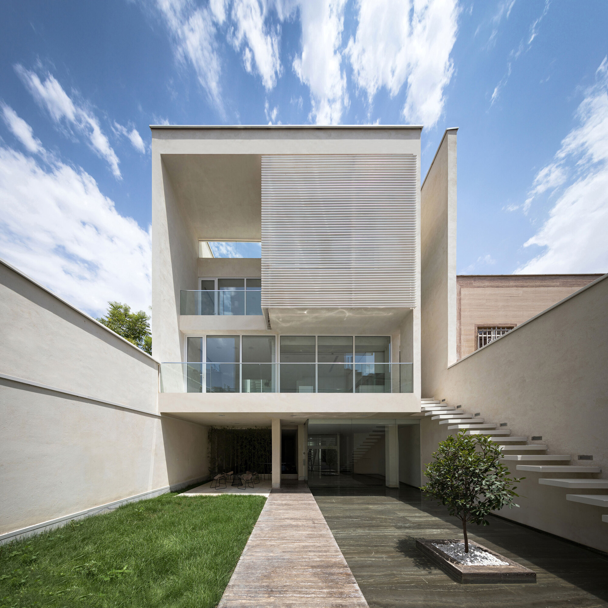 Gallery of Pishva House / Ali Haghighi Architects - 5
