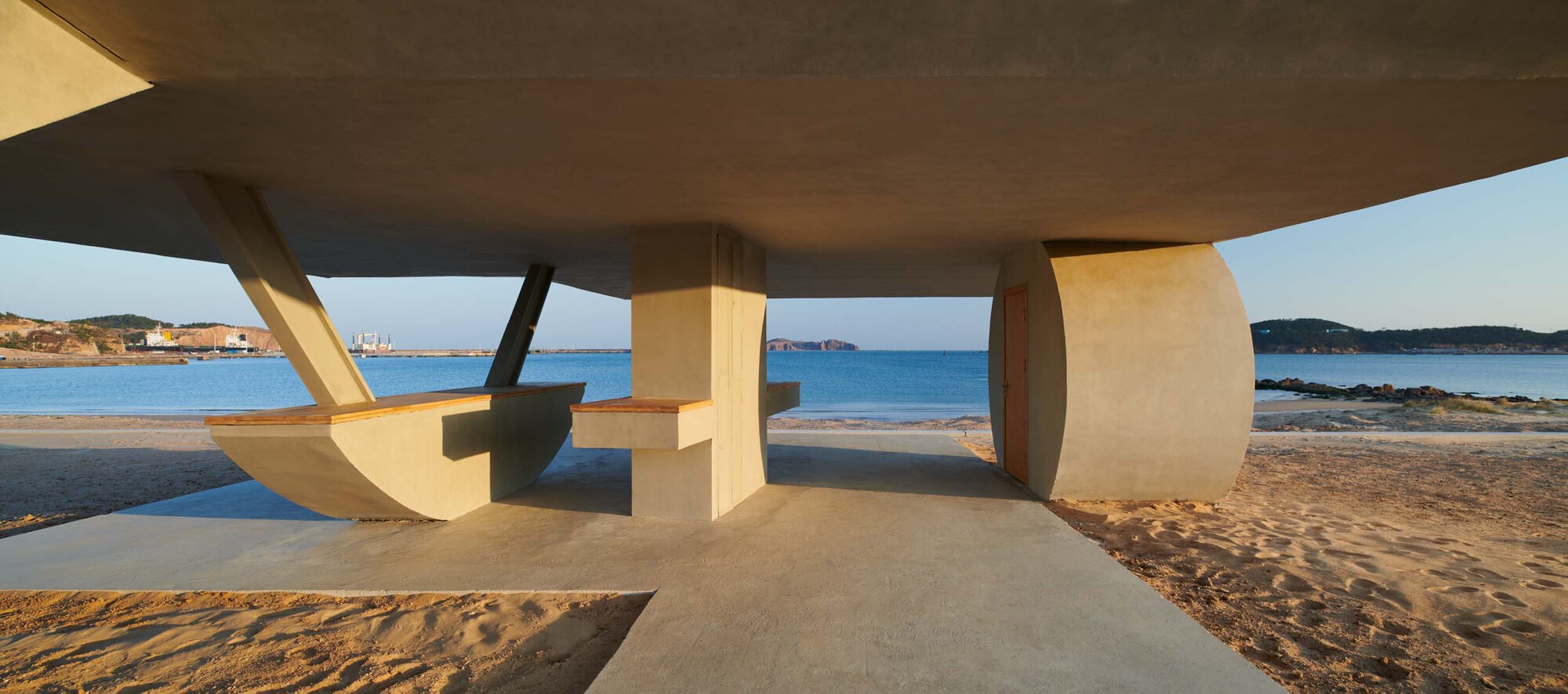 Gallery of Seaside Floating Pavilion / TAO (Trace Architecture Office) - 4