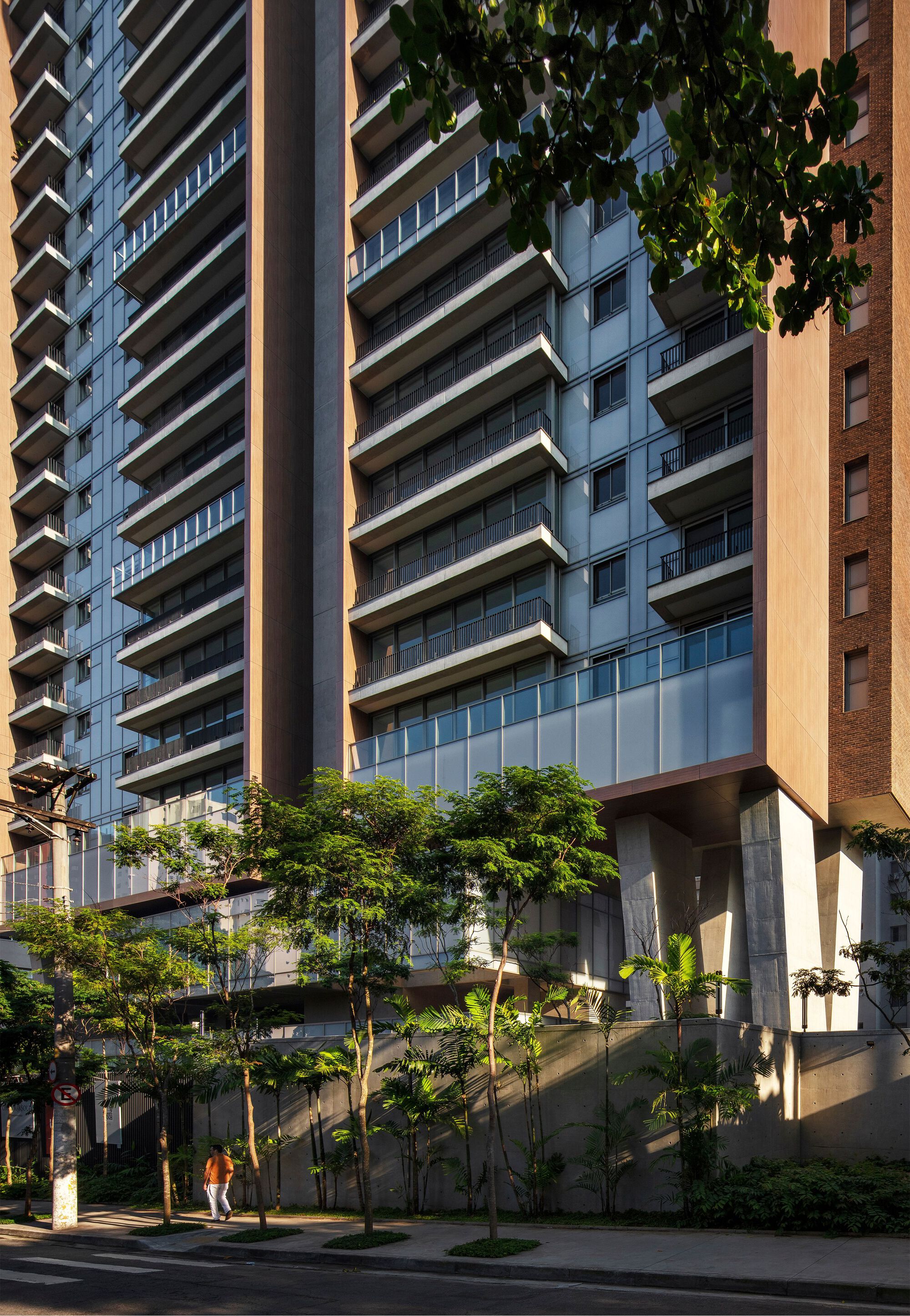 Gallery of Casa Brasileira Itaim Residential Building/ PSA Arquitetura - 9