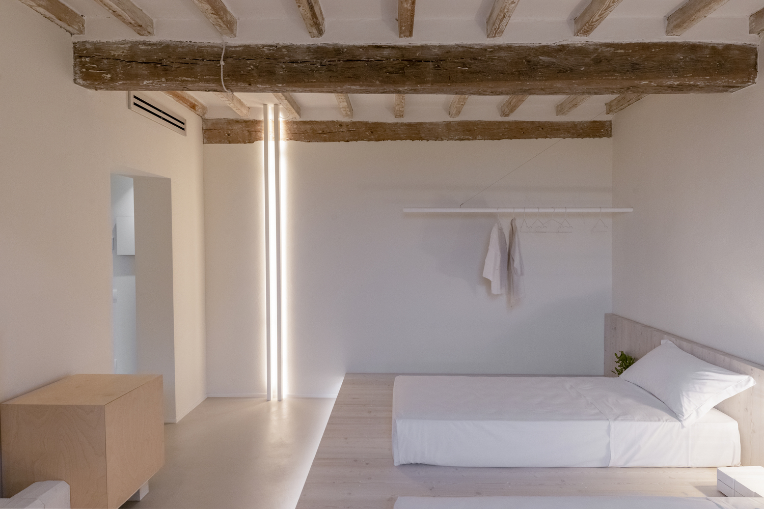 Gallery of Bed Guide: 5 Tips on Choosing the Right Size Mattress - 7
