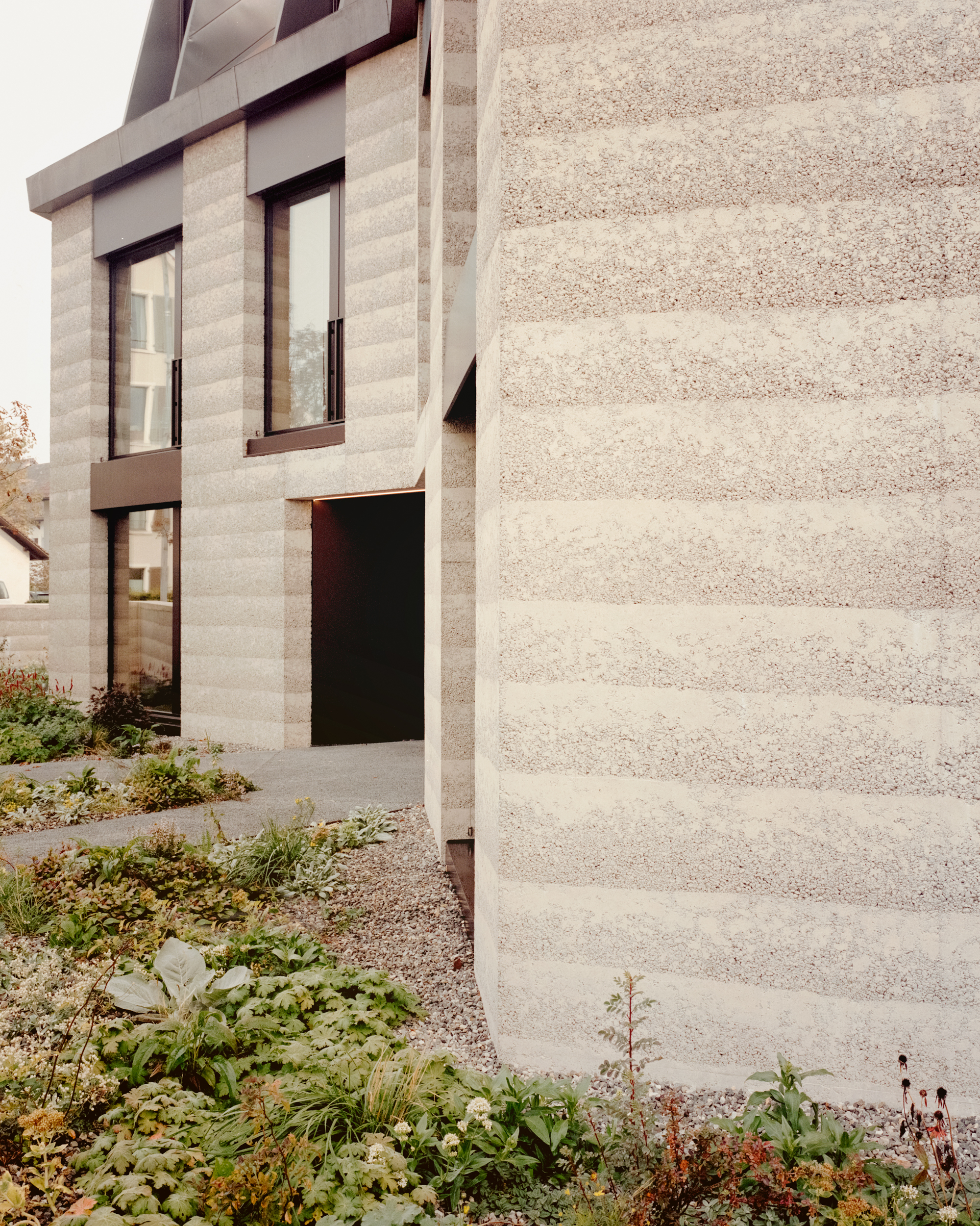 Gallery of Cross House / Think Architecture - 10