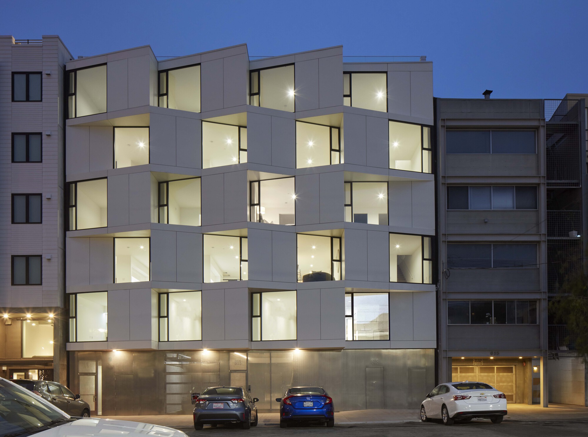 画廊 让净得房率更高，603 号公寓 / Stanley Saitowitz | Natoma Architects - 10