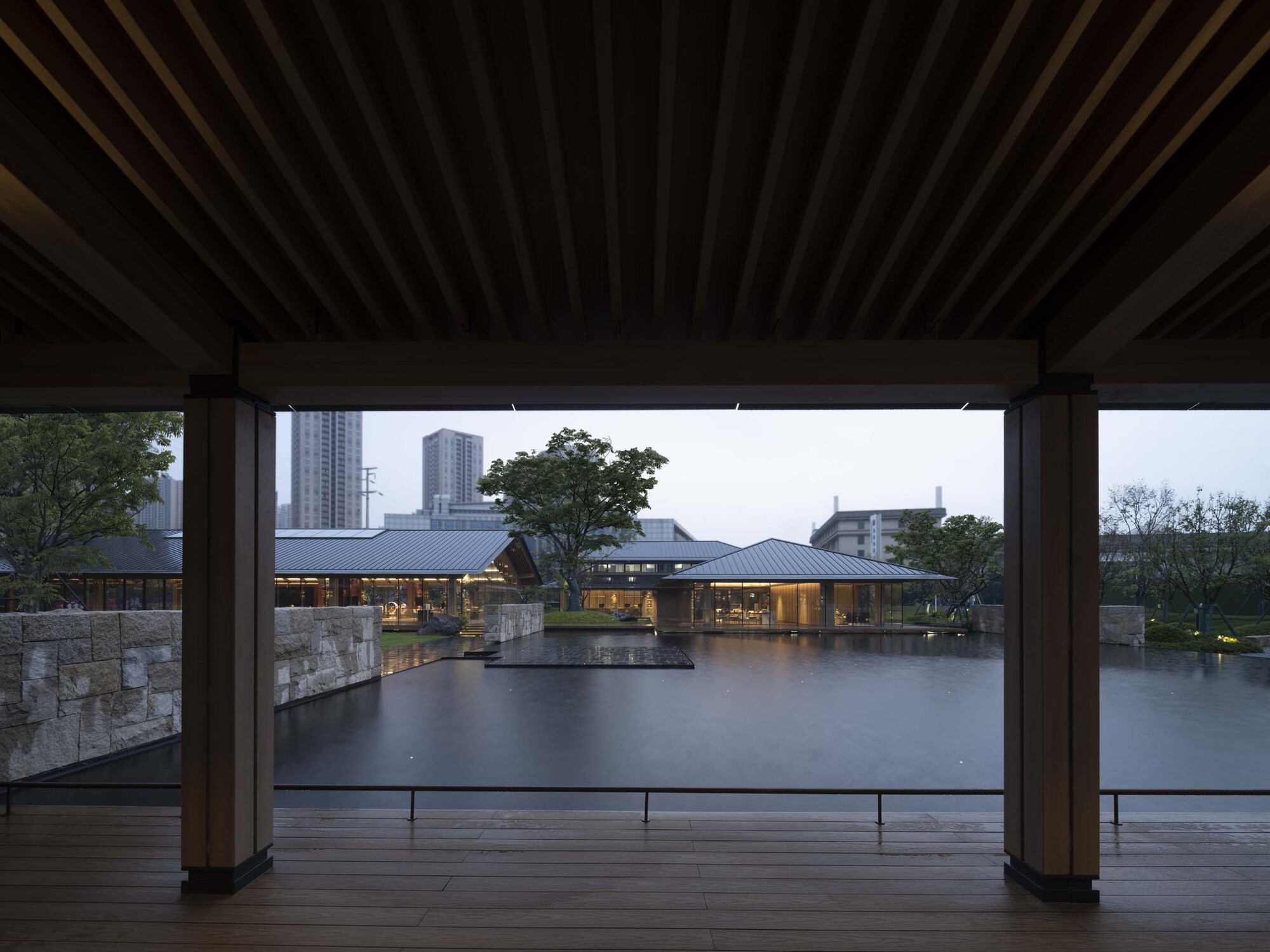 Gallery of Kunming Caohai Building Expansion Project of Wen Xing Lou ...