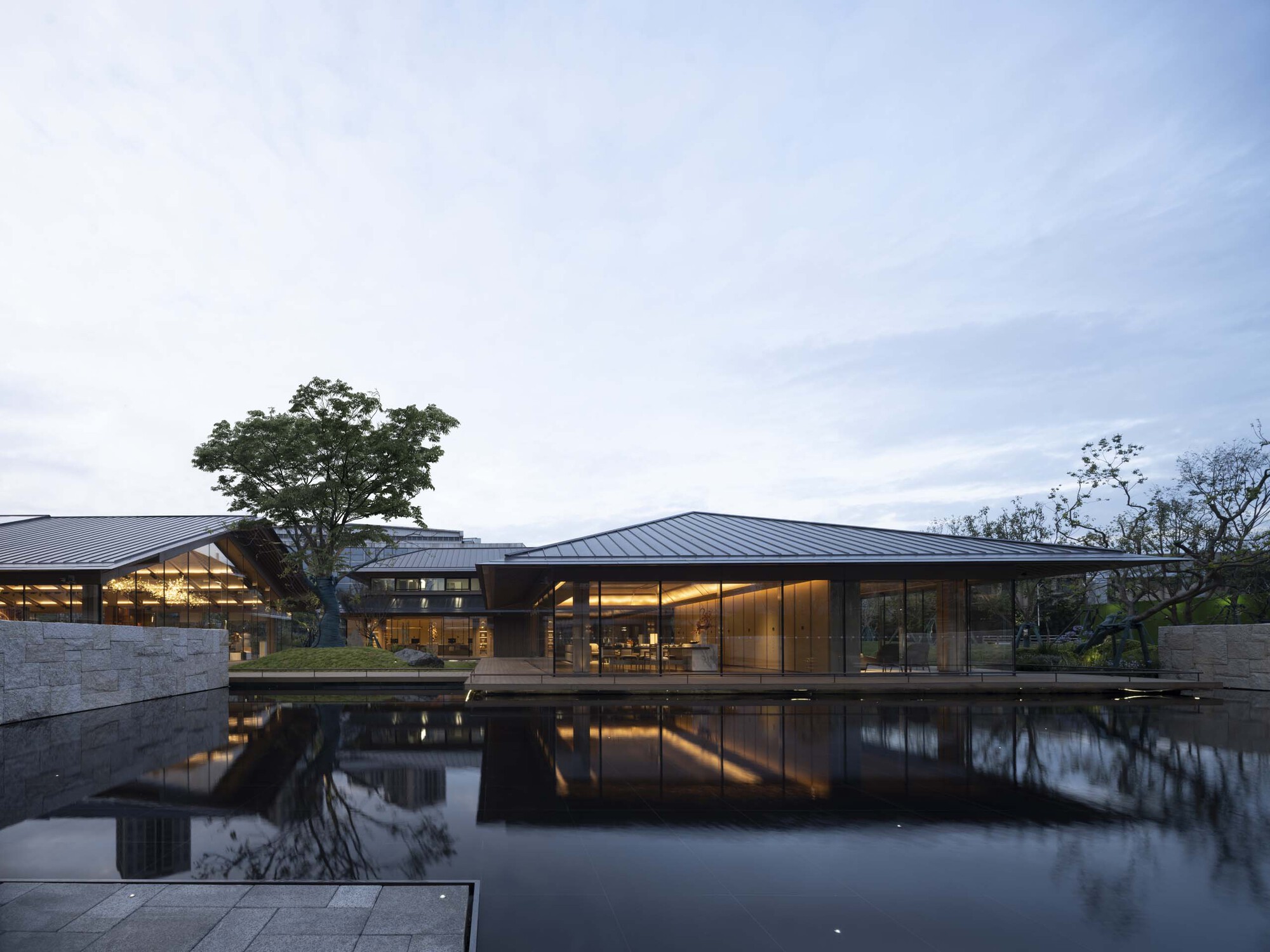 Gallery of Kunming Caohai Building Expansion Project of Wen Xing Lou ...